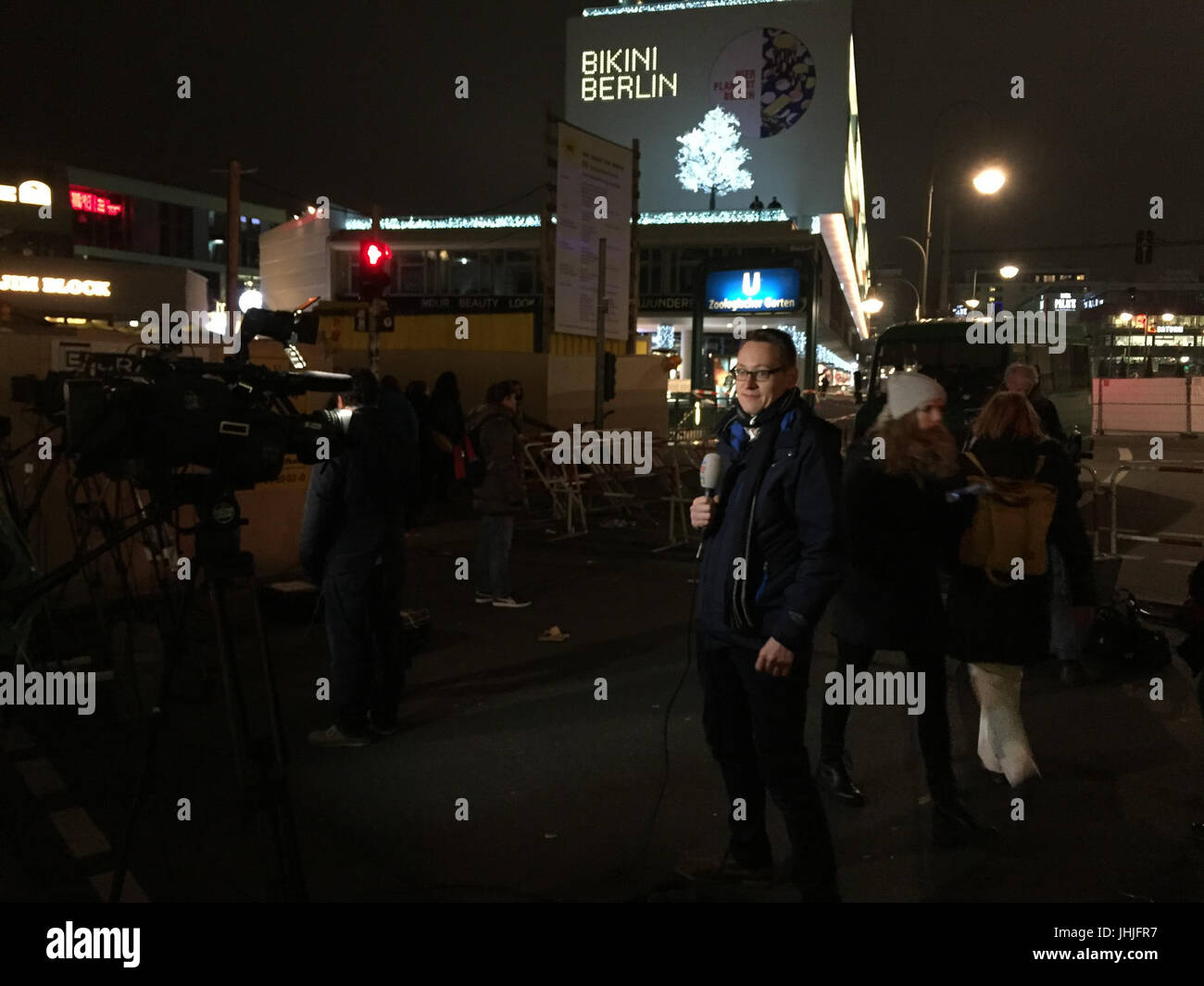 Safety measures christmas market hi-res stock photography and images ...