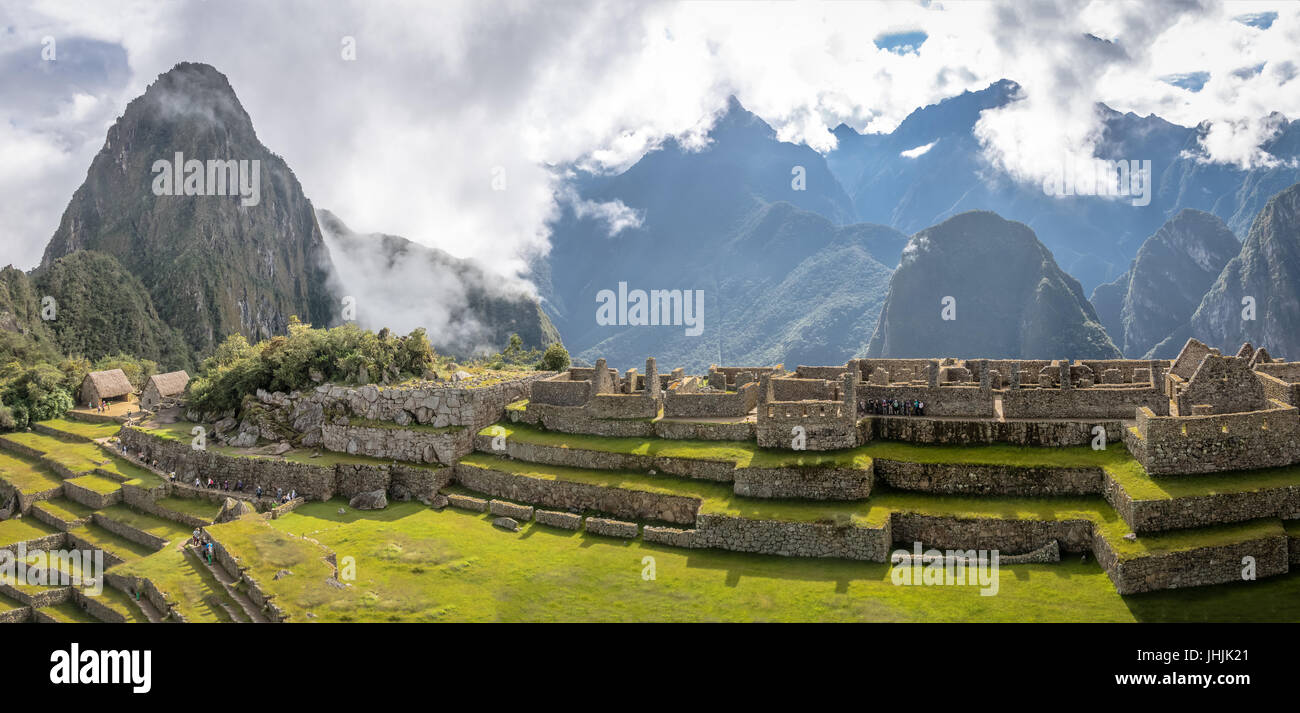 Landscape view machu picchu peru hi-res stock photography and images ...