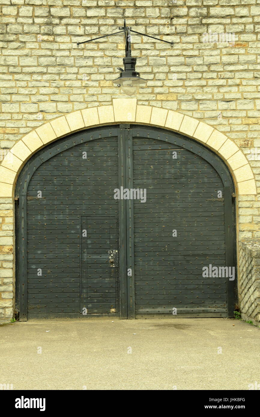 Heavy door hi-res stock photography and images - Alamy