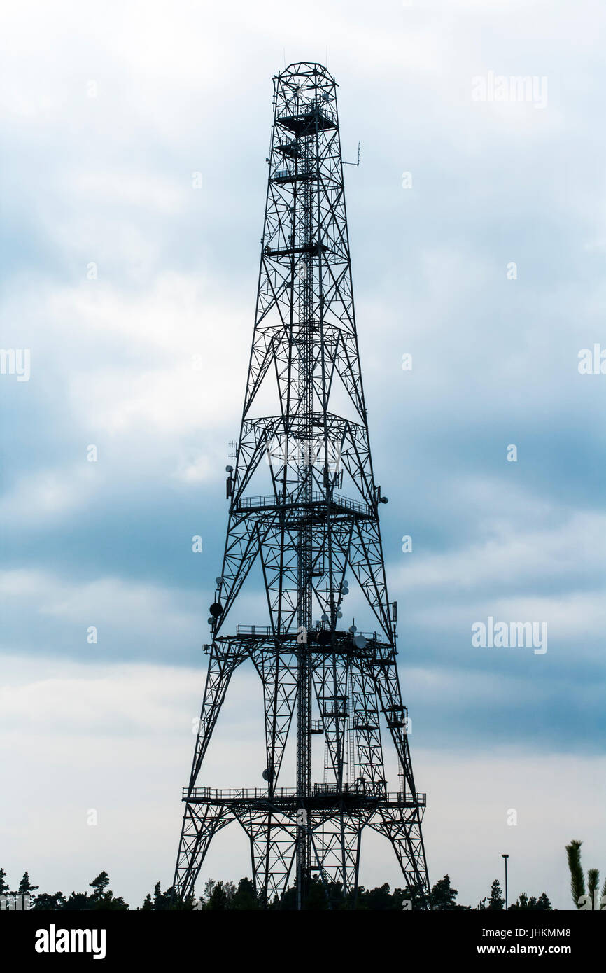 Mobile access tower hi-res stock photography and images - Alamy