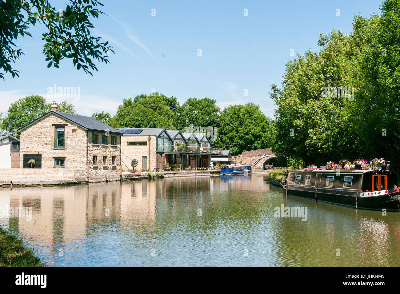 Vale of aylesbury canal hi-res stock photography and images - Alamy