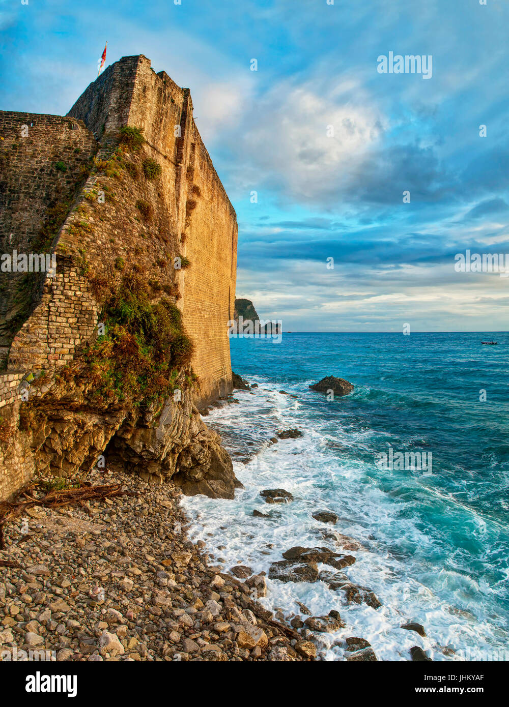Medieval fort hi-res stock photography and images - Alamy