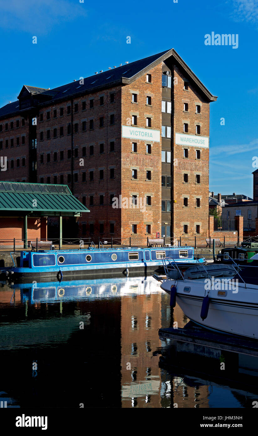 Gloucester quays uk hi-res stock photography and images - Alamy