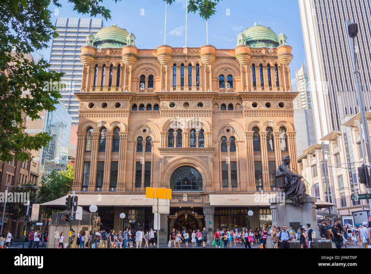 Victoria street sydney hi-res stock photography and images - Alamy