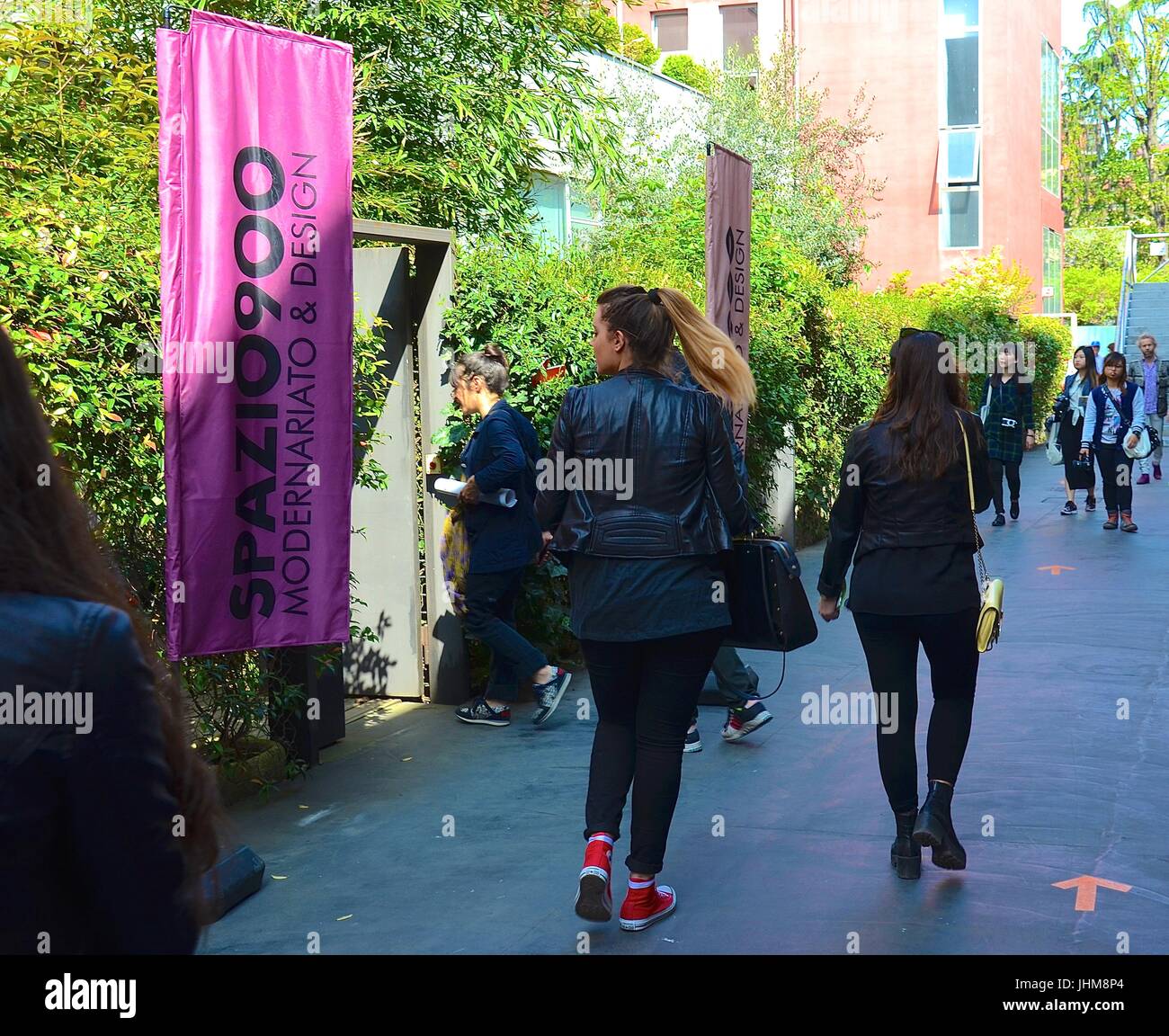 People walking and exploring hi-res stock photography and images - Alamy