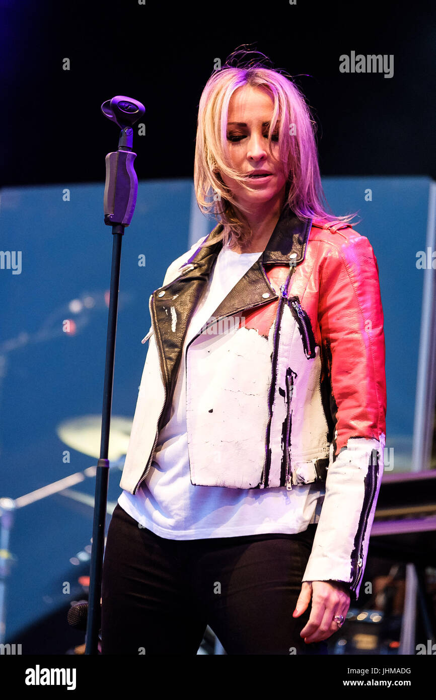 Singer Natalie Appleton High Resolution Stock Photography and Images ...