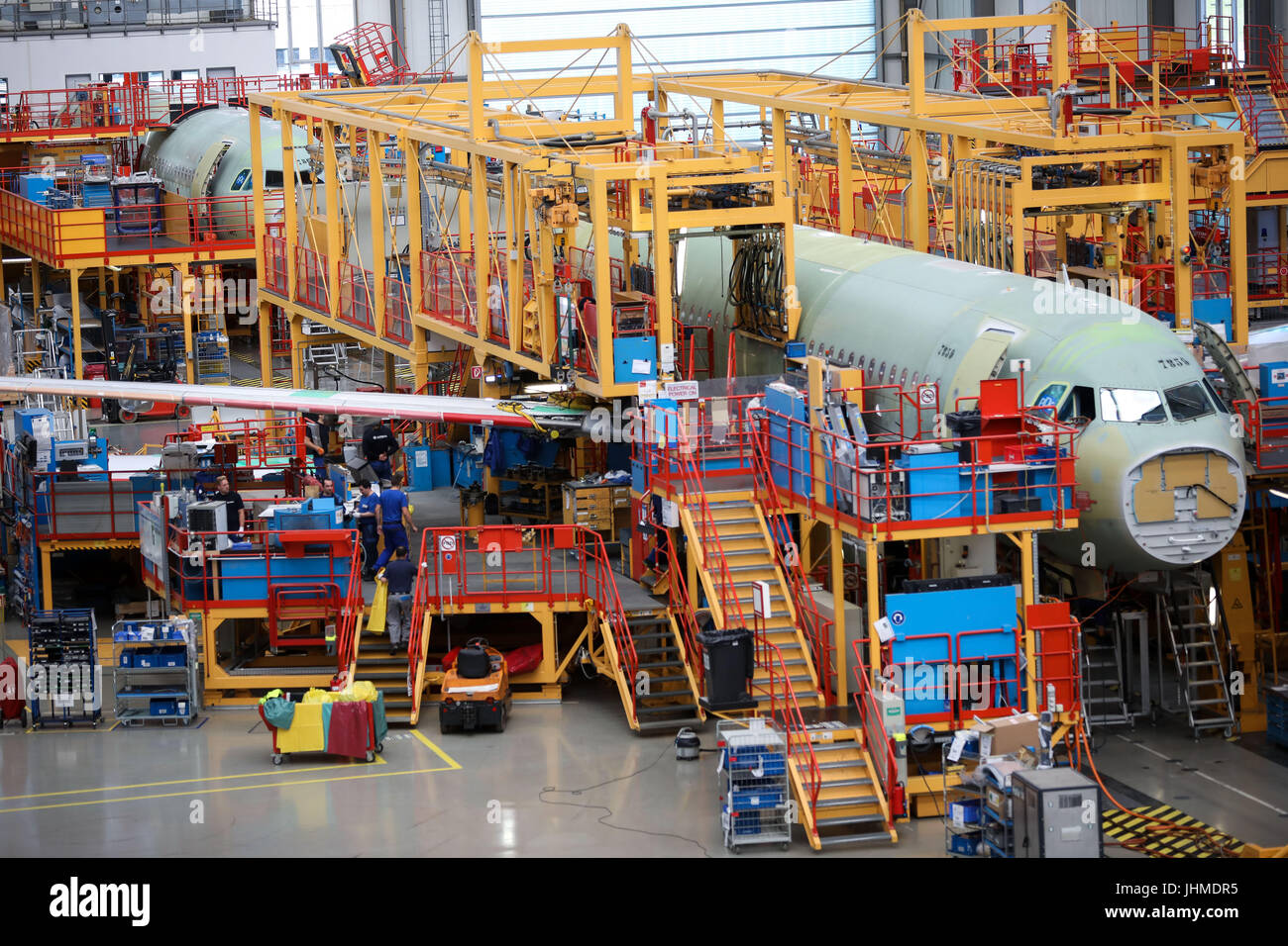 Airbus a320 assembly line hi-res stock photography and images - Alamy