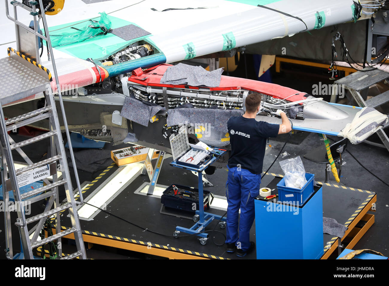 Airbus A320 Assembly Line High Resolution Stock Photography and Images ...