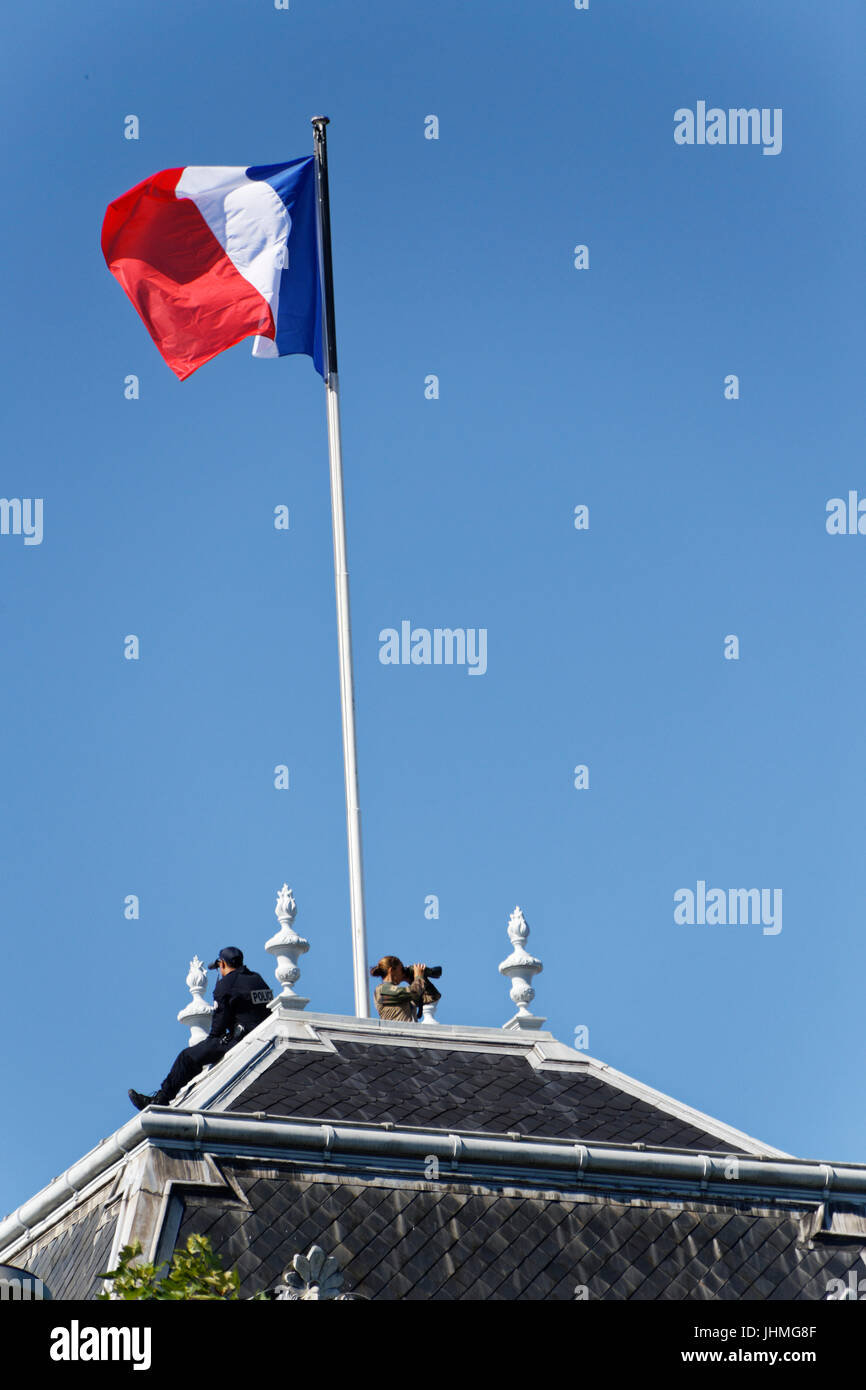 French security forces paris High Resolution Stock Photography and ...