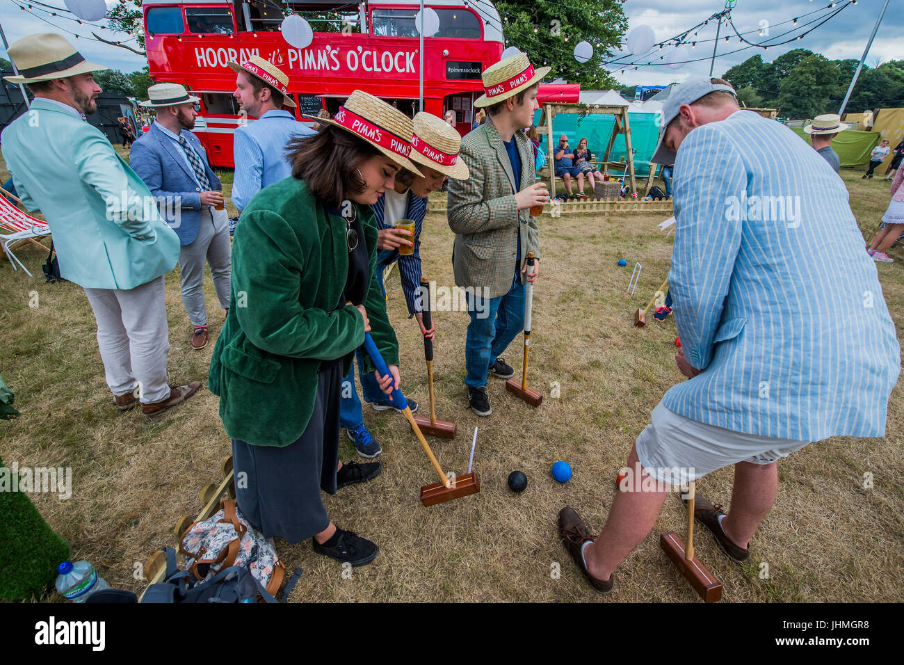Pimm's o'clock hi-res stock photography and images - Alamy