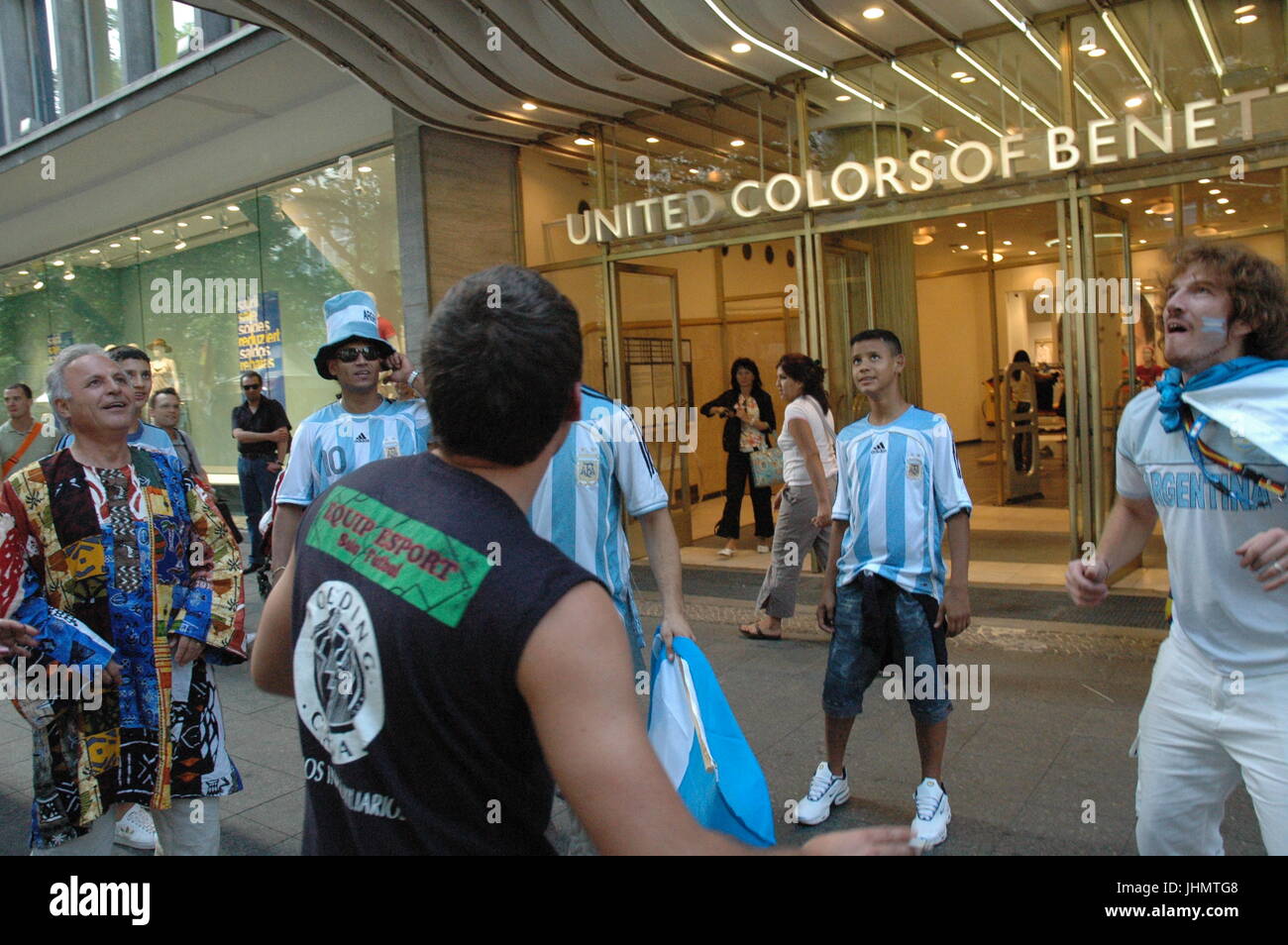 Argentinian football fans at the 2006 Football World Cup at ...