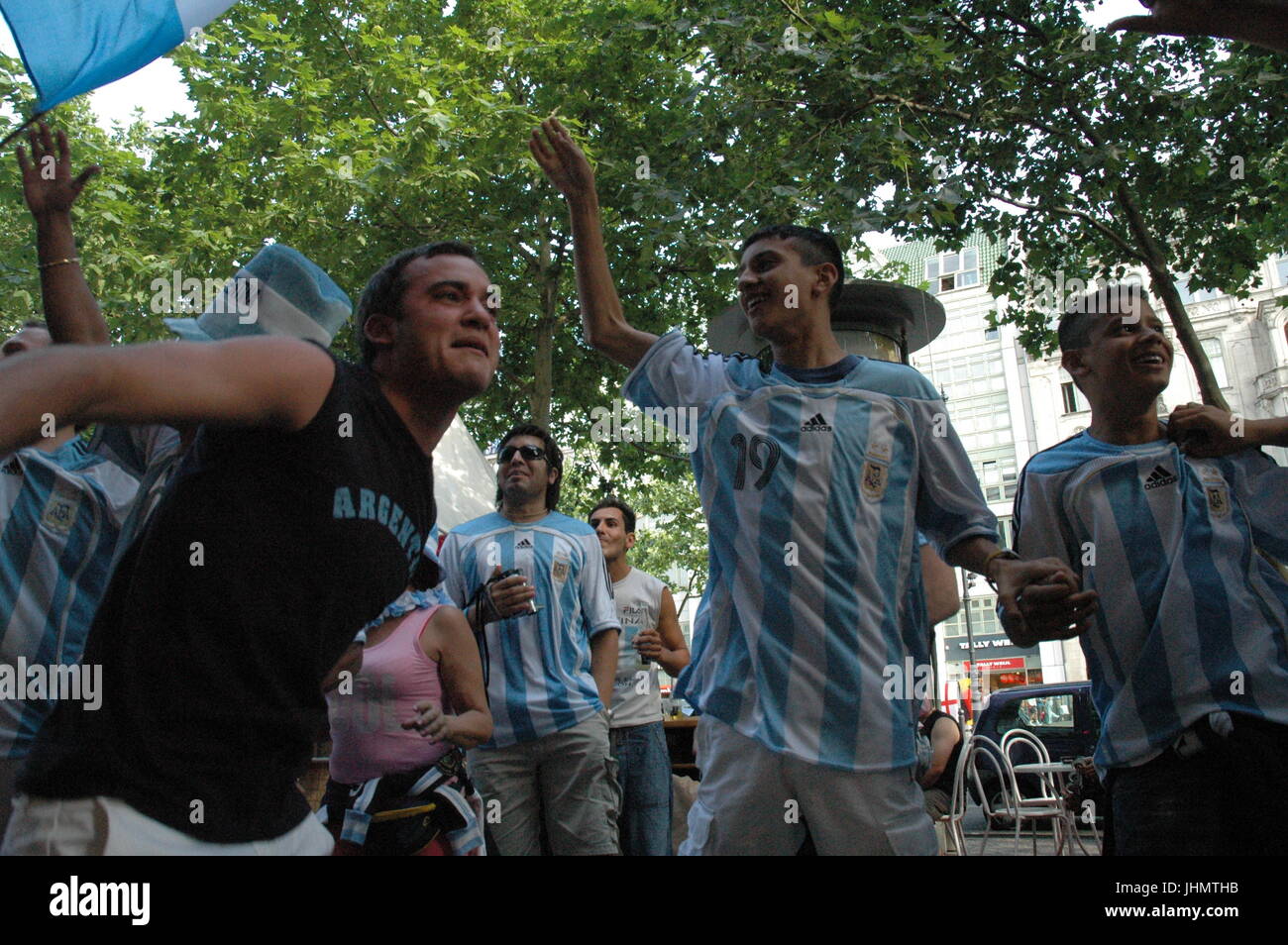Argentinian football fans at the 2006 Football World Cup at ...