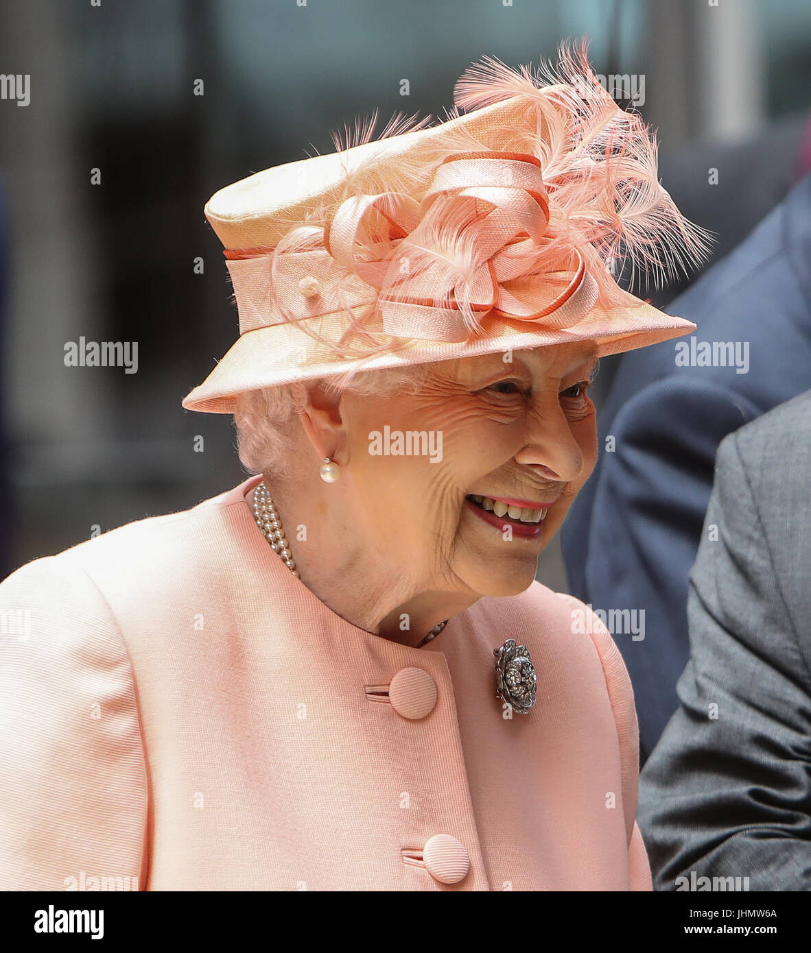Queen victoria train 13 june 1842 hi-res stock photography and images ...