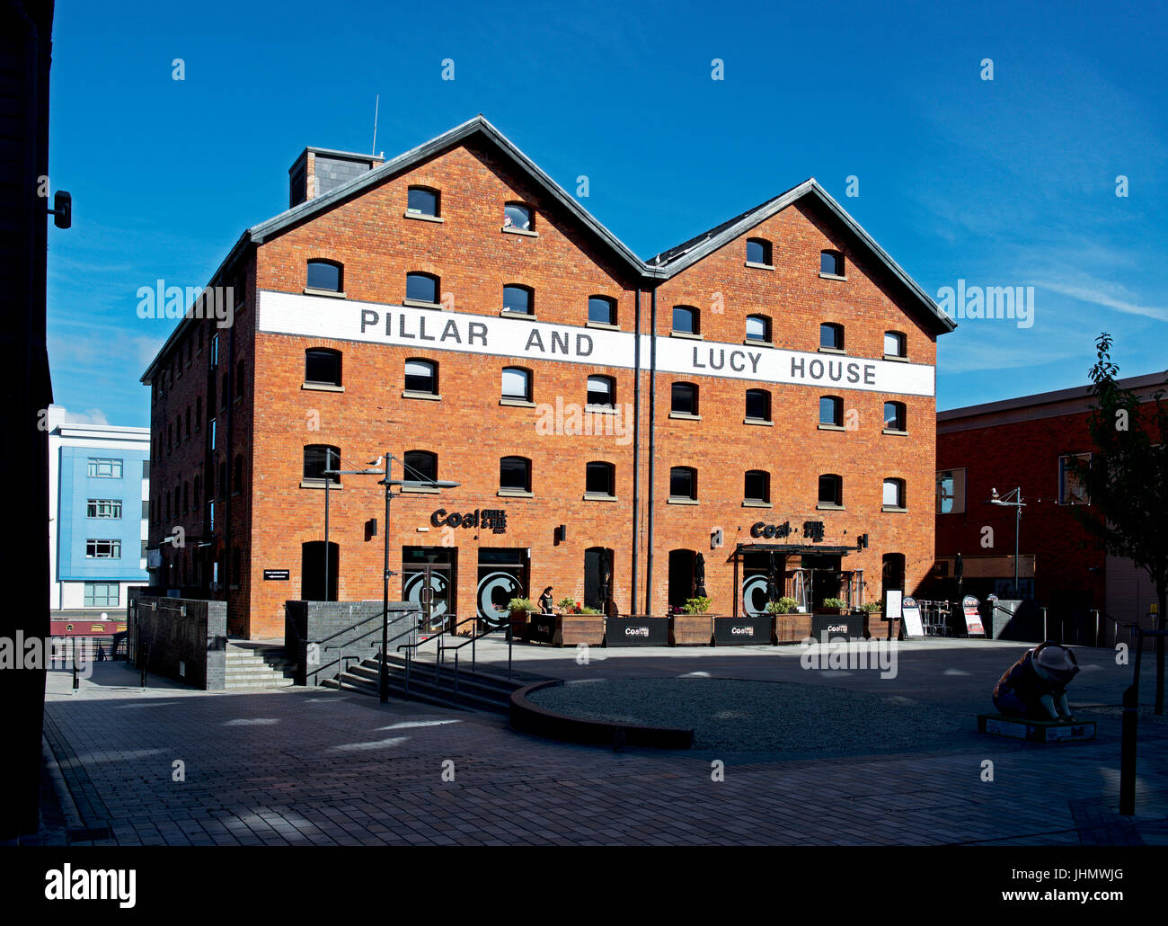 Gloucester quays uk hi-res stock photography and images - Alamy