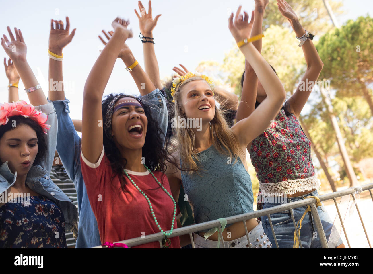 Female fans hi-res stock photography and images - Alamy