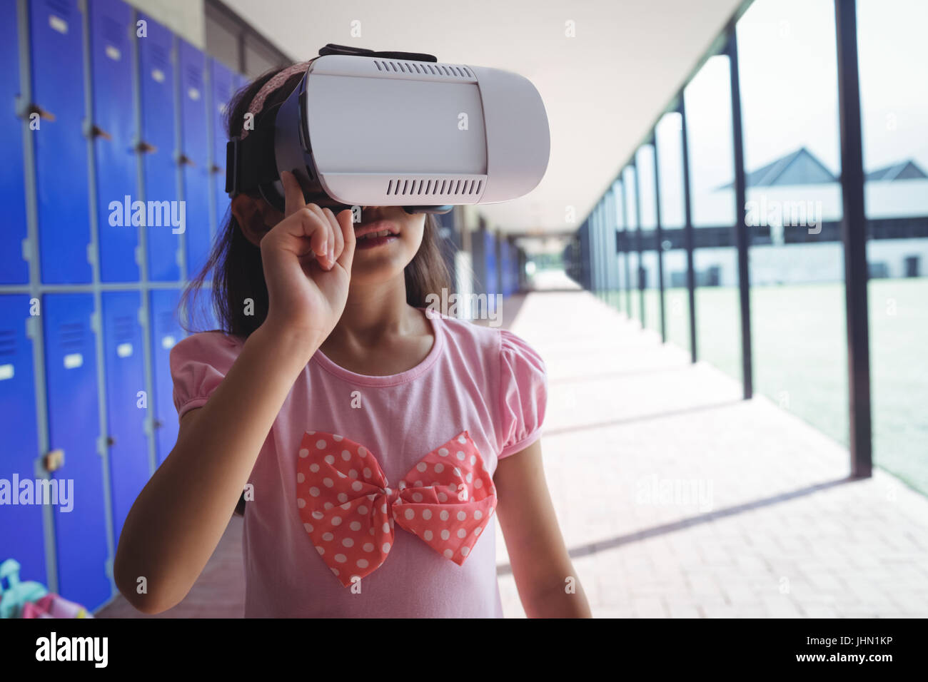 Elementary student exploration hi-res stock photography and images - Alamy