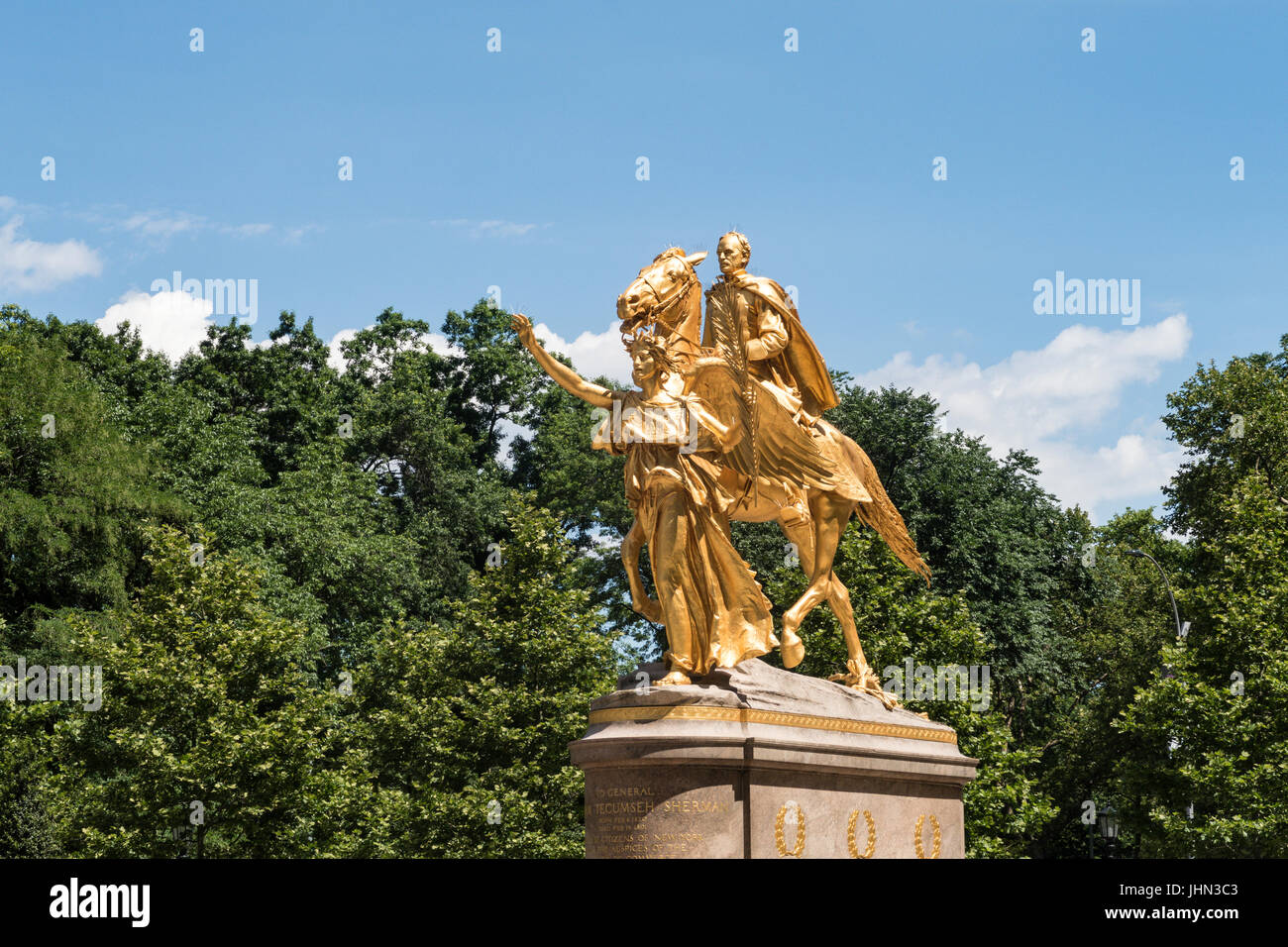 General Sherman Statue, Grand Army Plaza, NYC Stock Photo - Alamy