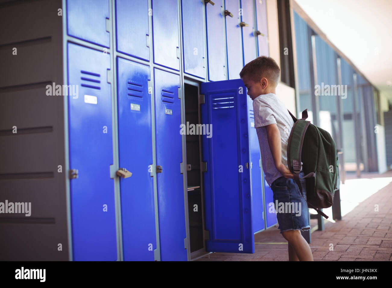 Open school locker hi-res stock photography and images - Alamy