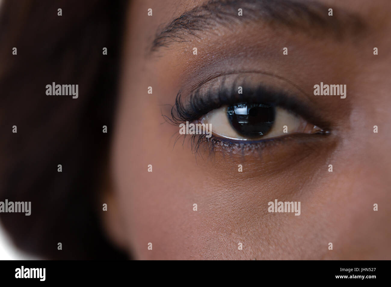 Cropped image of young woman eye Stock Photo - Alamy