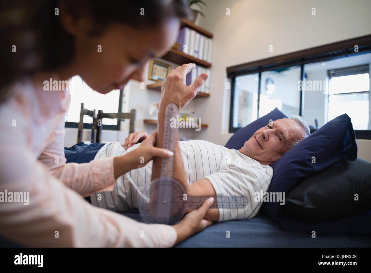 Elbow ruler hi-res stock photography and images - Alamy