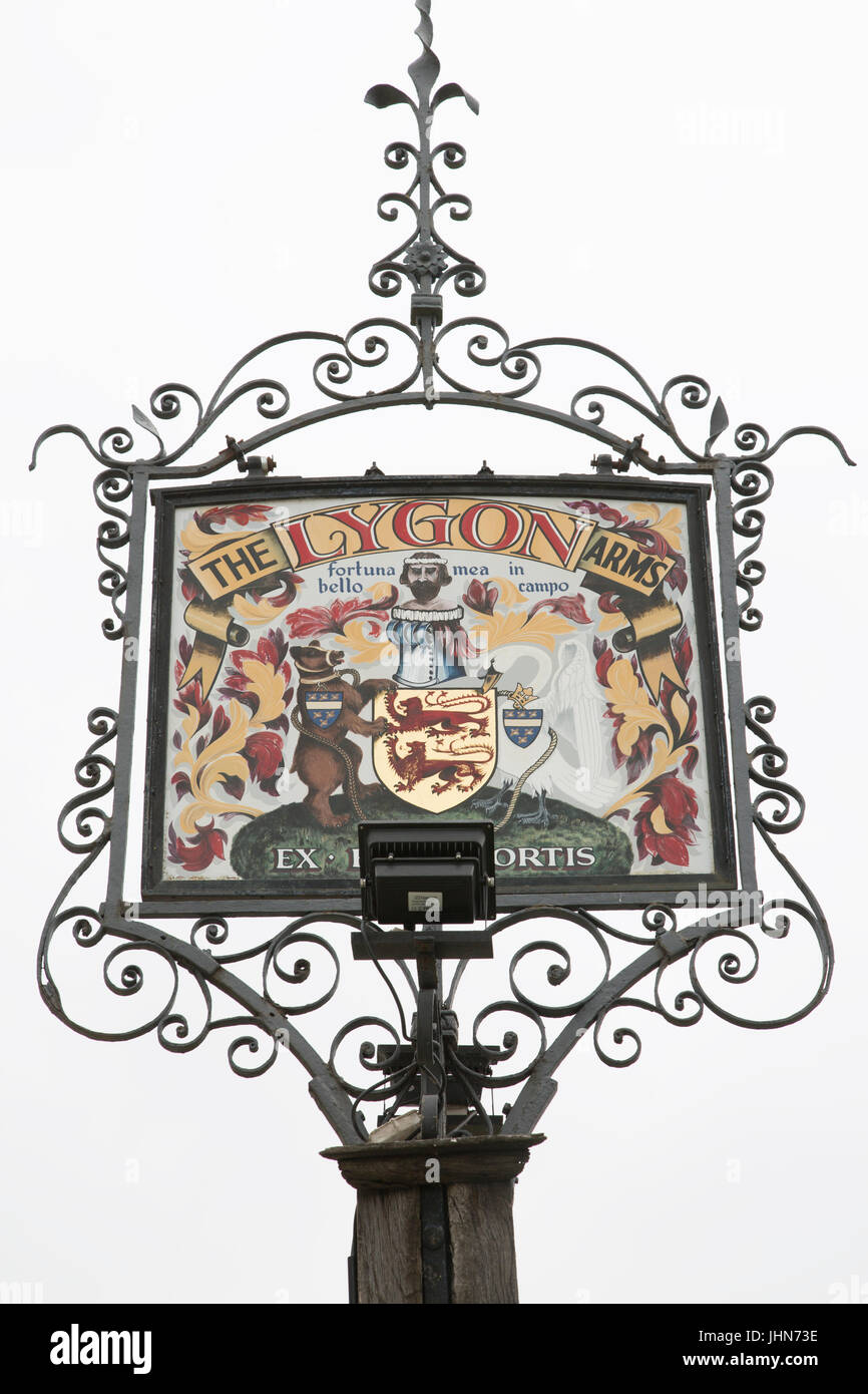 Lygon arms sign hi-res stock photography and images - Alamy