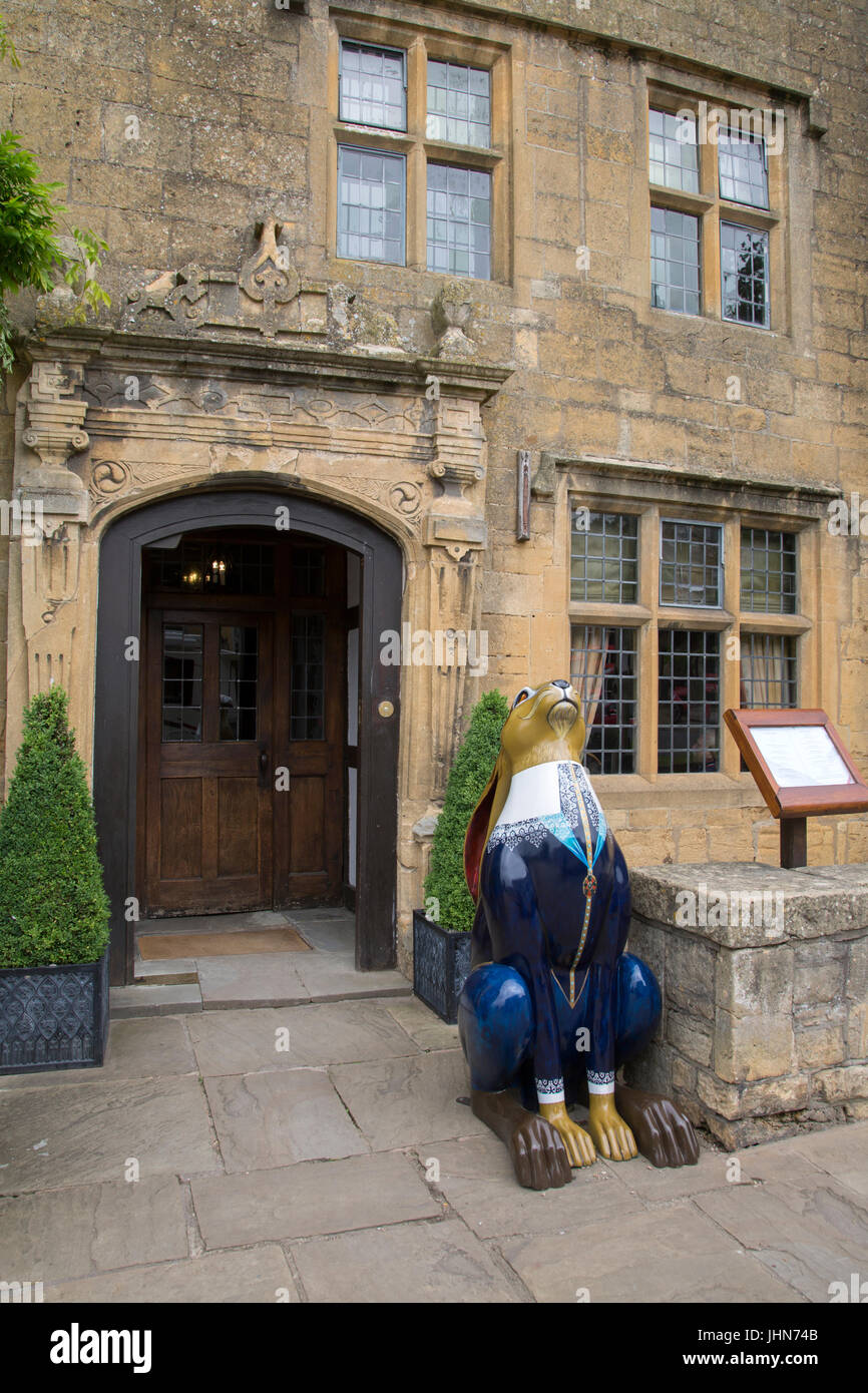 Lygon arms hi-res stock photography and images - Alamy