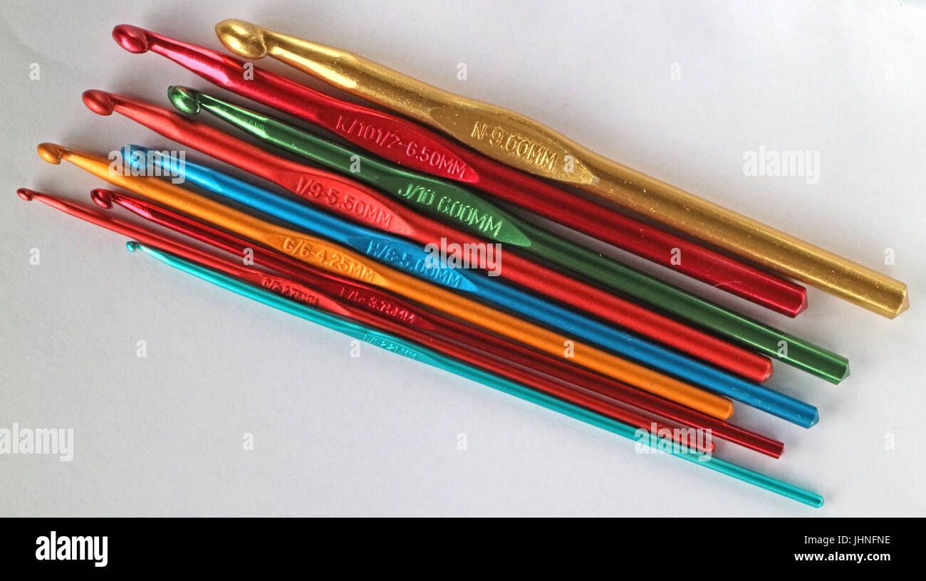 Different size of crochet needle Stock Photo - Alamy