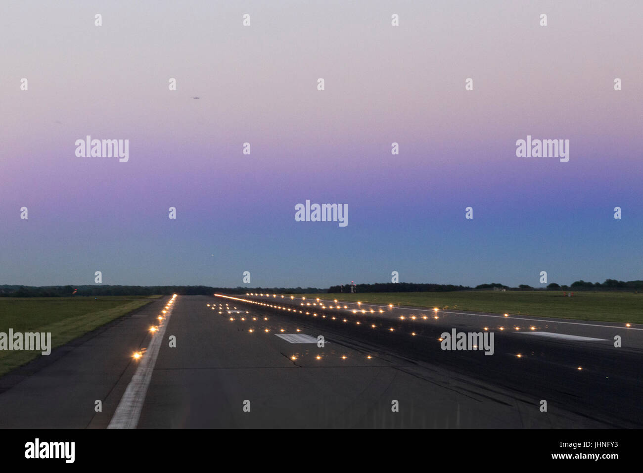 Aerial view above airplane landing hi-res stock photography and images ...