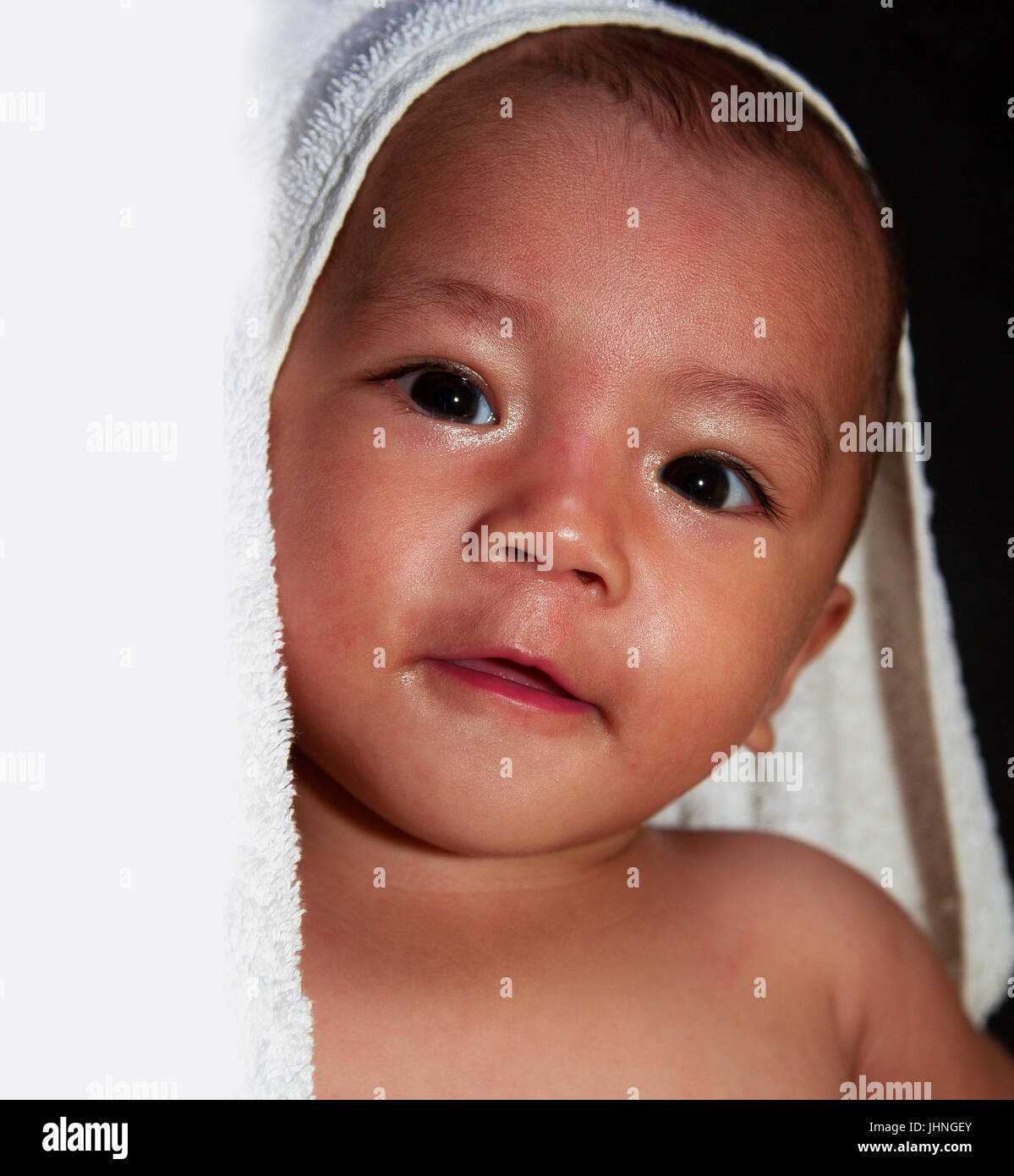 Cute face filipino hi-res stock photography and images - Alamy