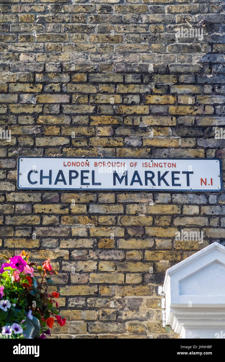 Chapel market islington hi-res stock photography and images - Alamy