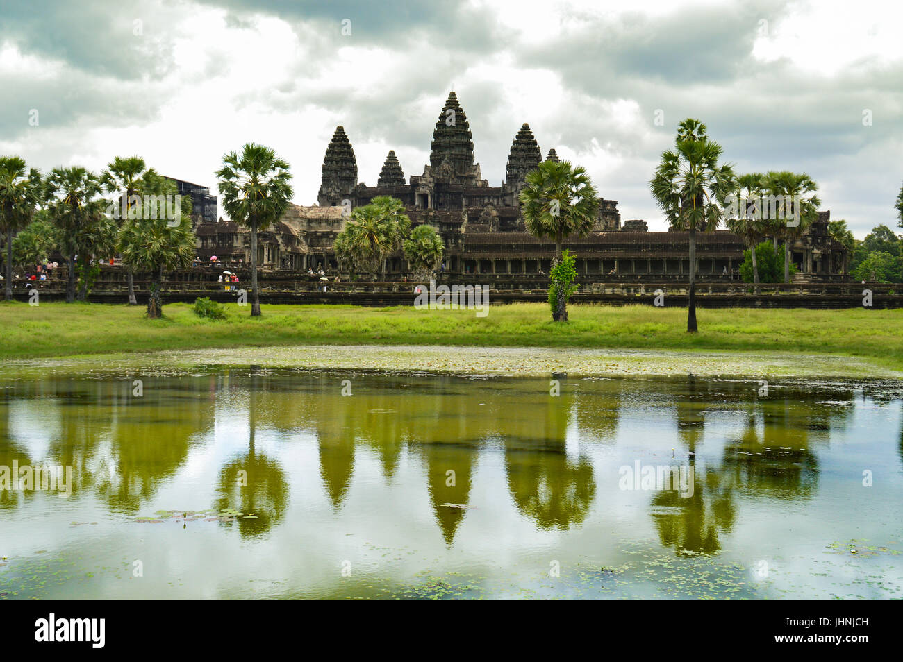 View angkor wat temples hi-res stock photography and images - Alamy