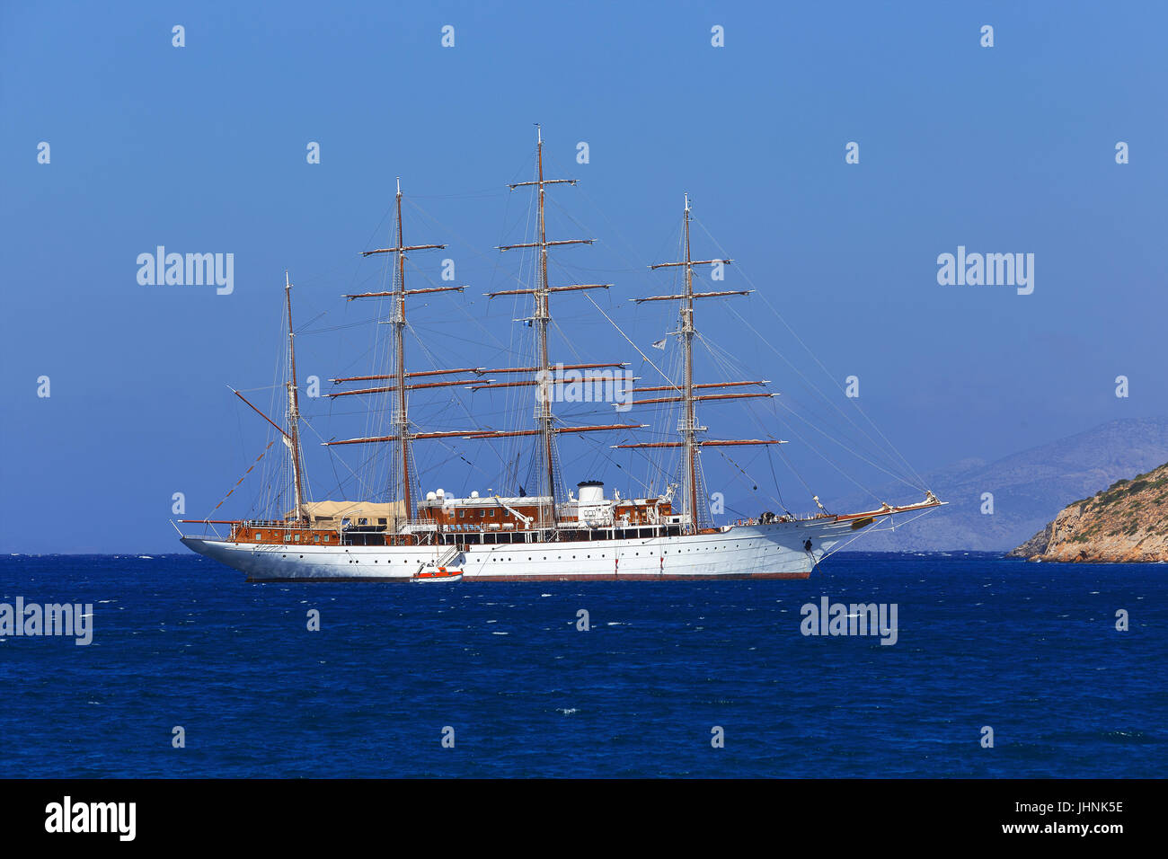 Slow vessel hi-res stock photography and images - Alamy