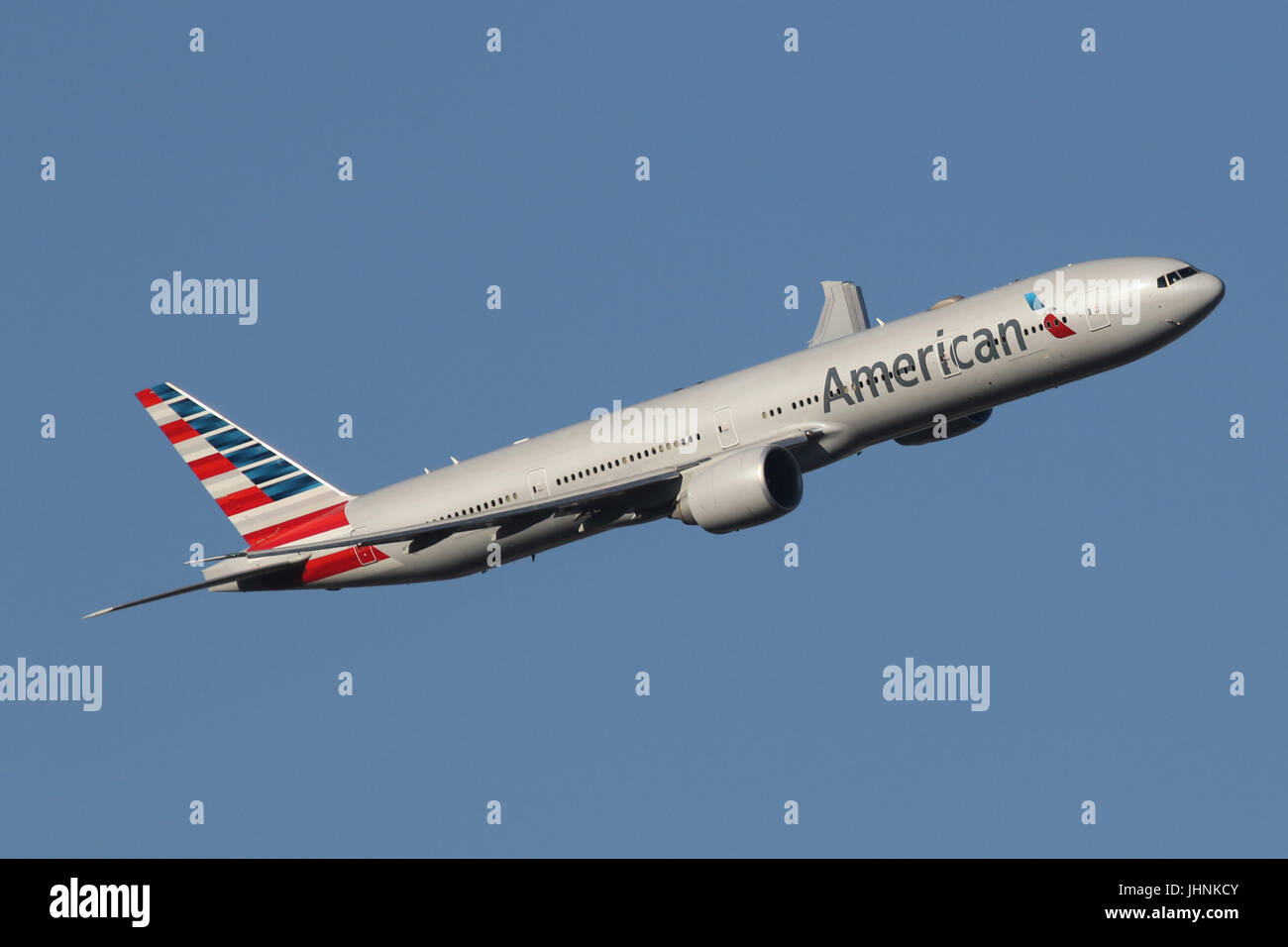 AMERICAN AIRLINES BOEING 777 Stock Photo - Alamy