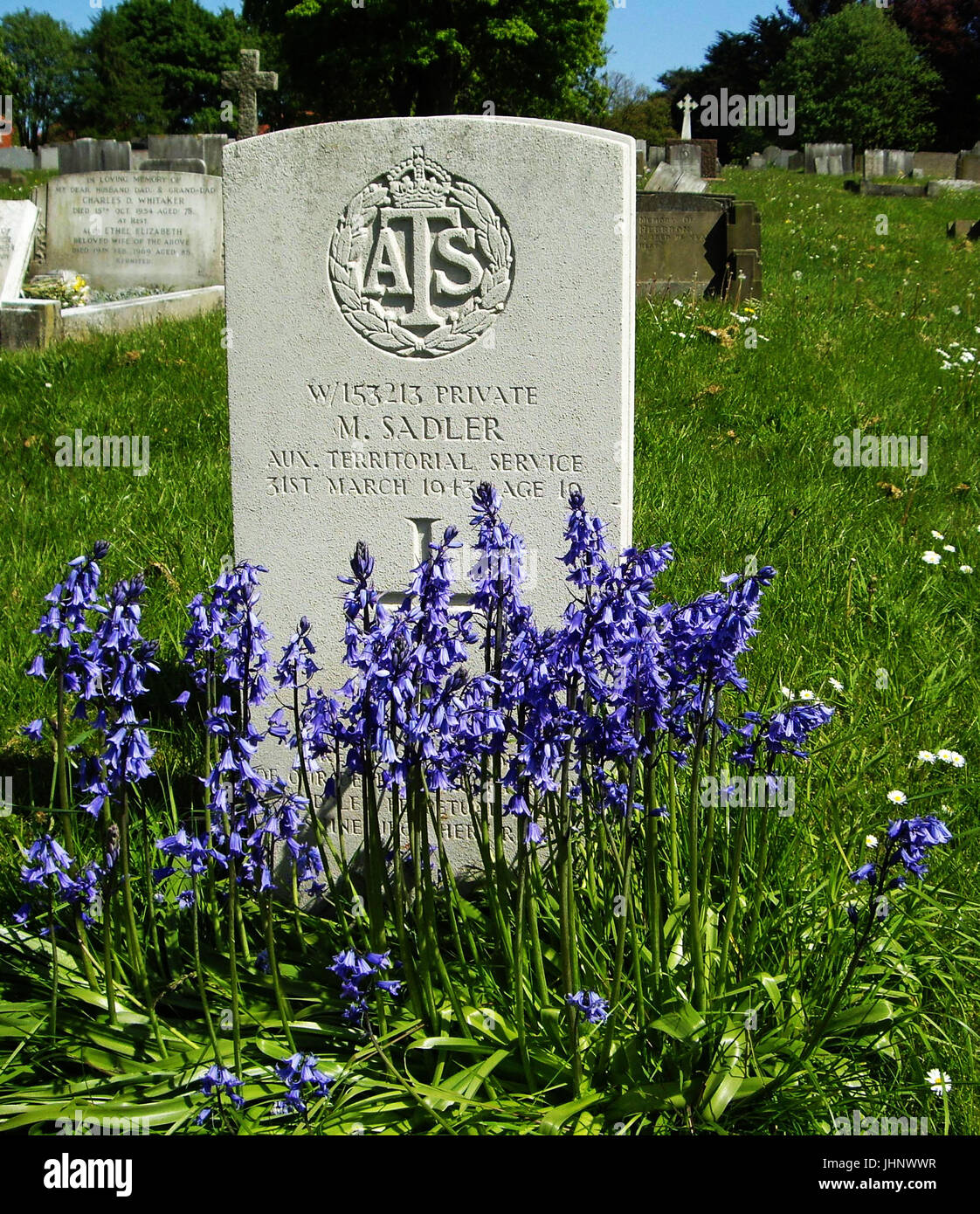 Manor road cemetery hi-res stock photography and images - Alamy