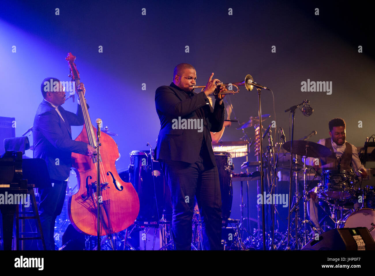 Stanley clarke band hi-res stock photography and images - Alamy