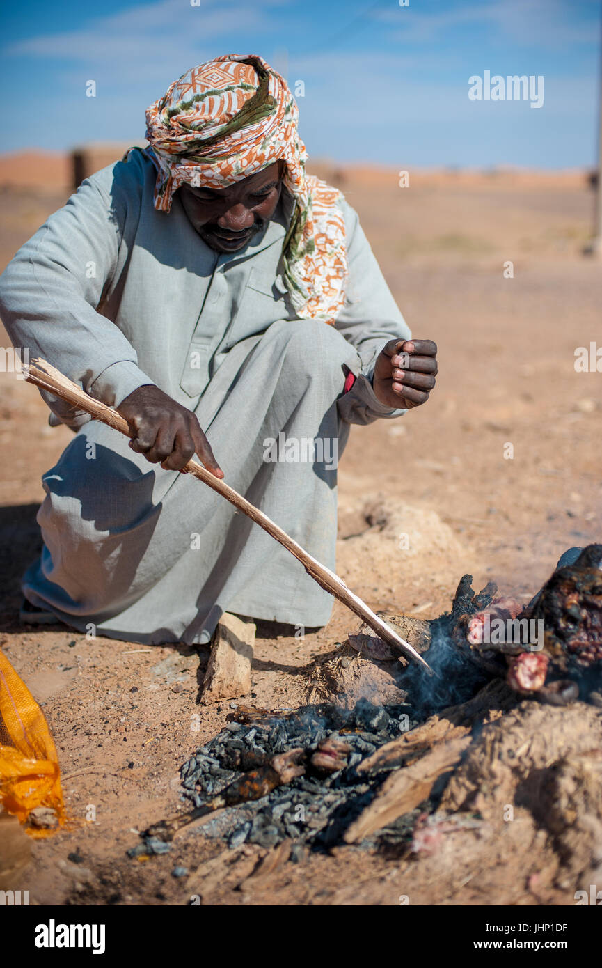 Sheep head dish hi-res stock photography and images - Alamy
