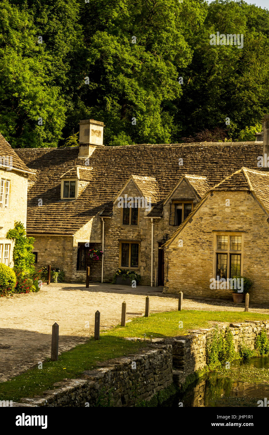 old English town and beautiful historic buildings, old street ...