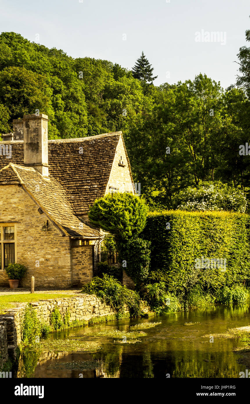 old English town and beautiful historic buildings, old street ...