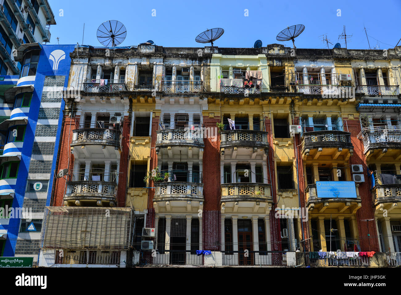 Downtown yangon apartment building hi-res stock photography and images ...
