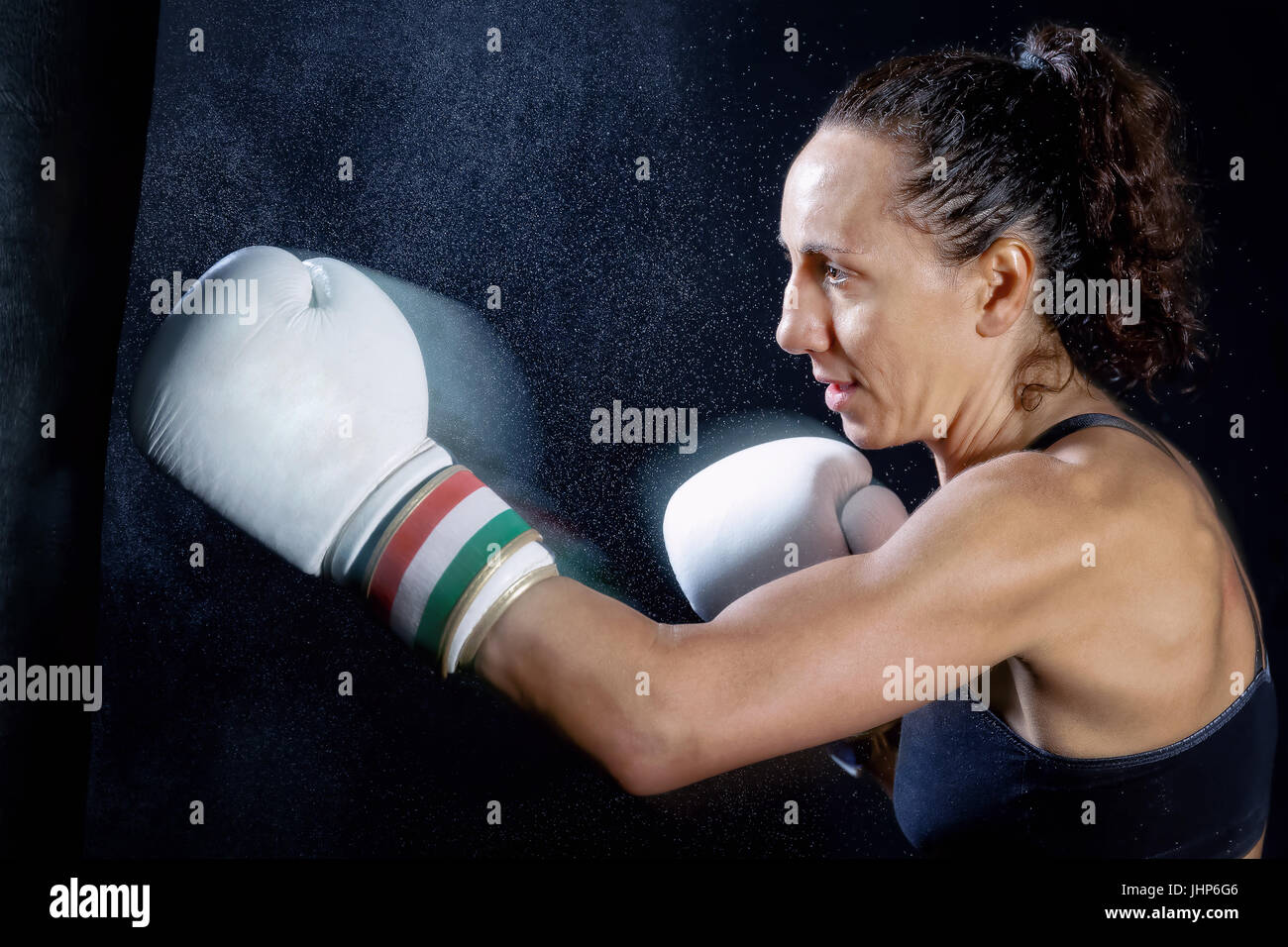 Boxer in fighting stance hi-res stock photography and images - Alamy