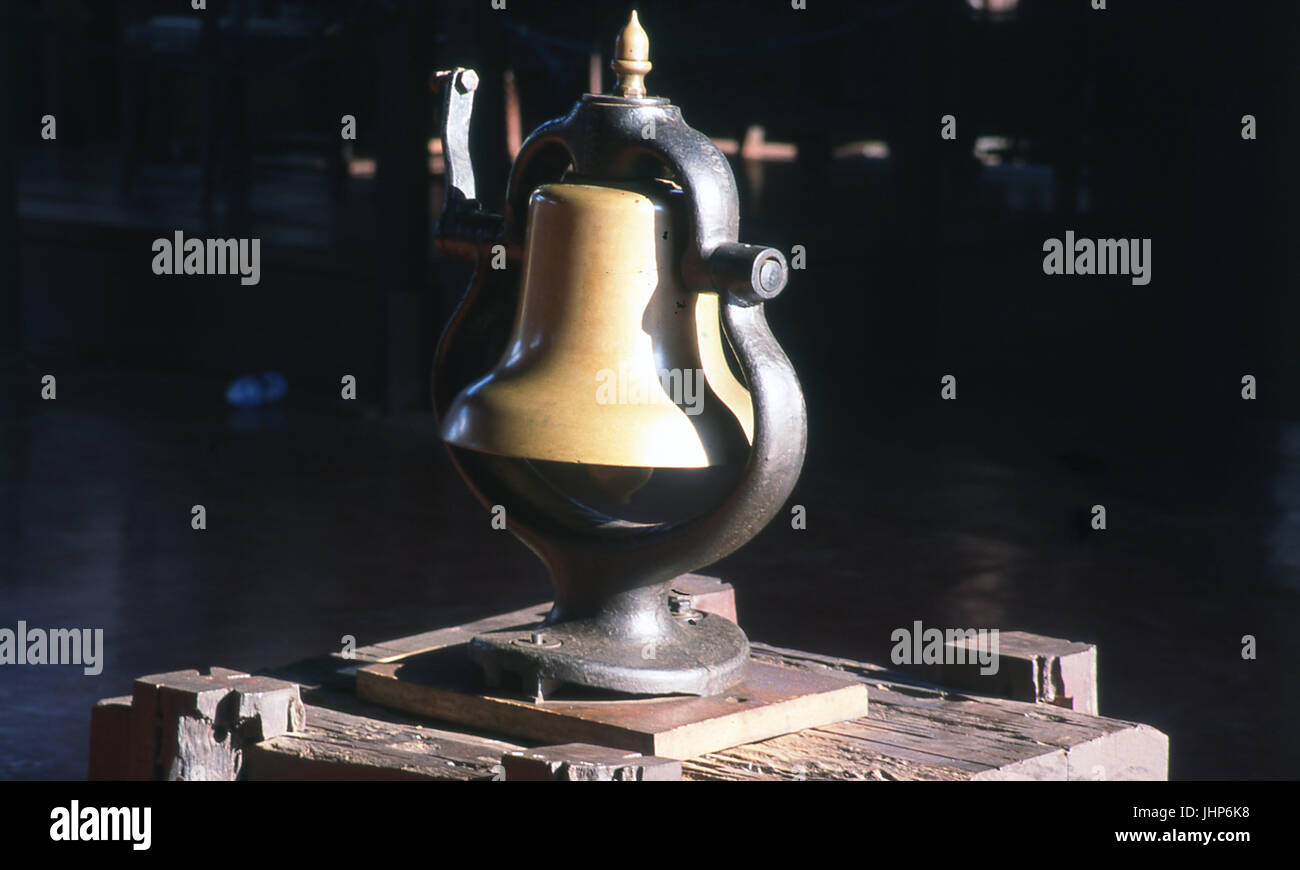 Yellow train detail hi-res stock photography and images - Alamy