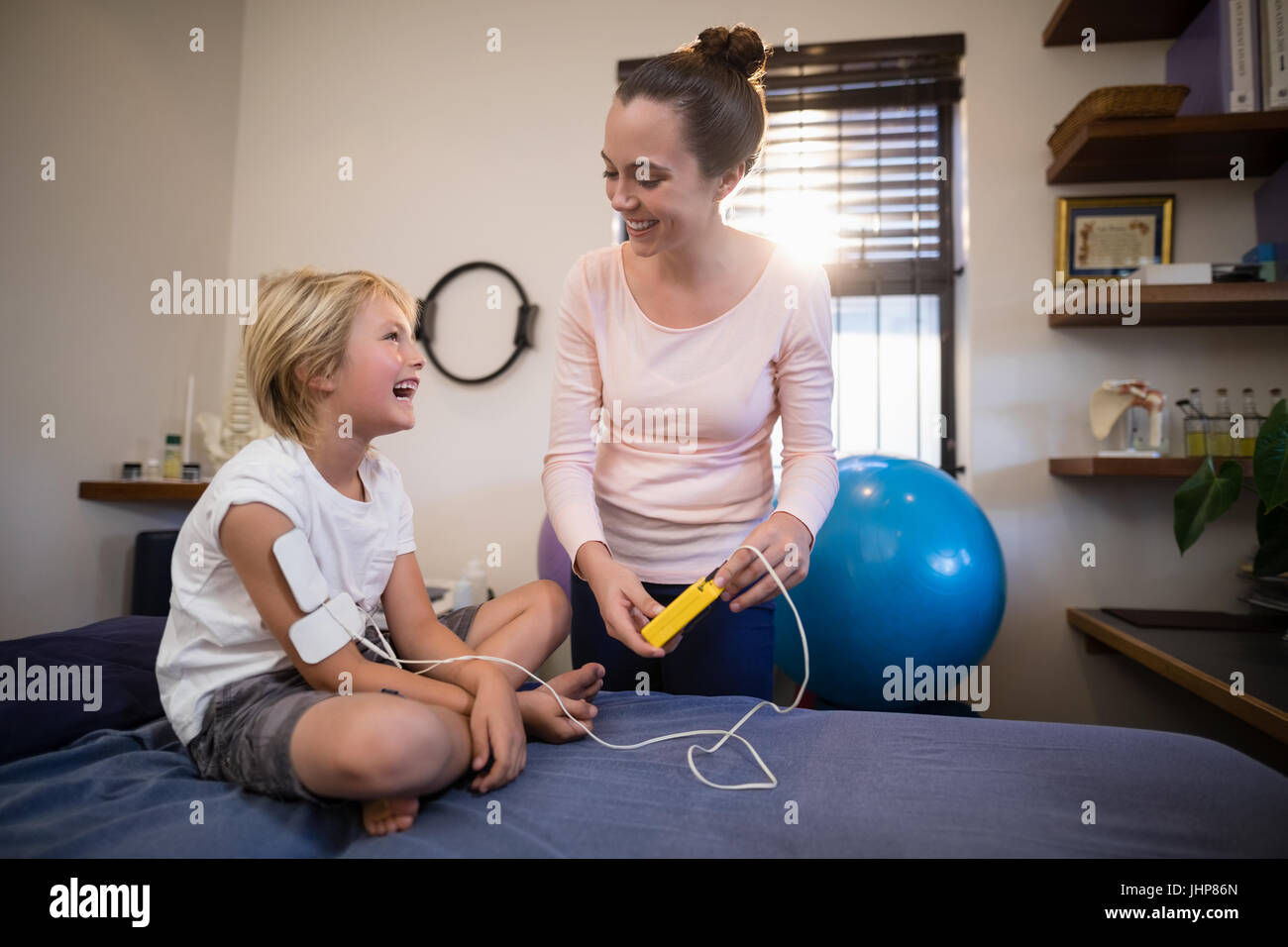 Electrical muscle stimulation hi-res stock photography and images - Alamy