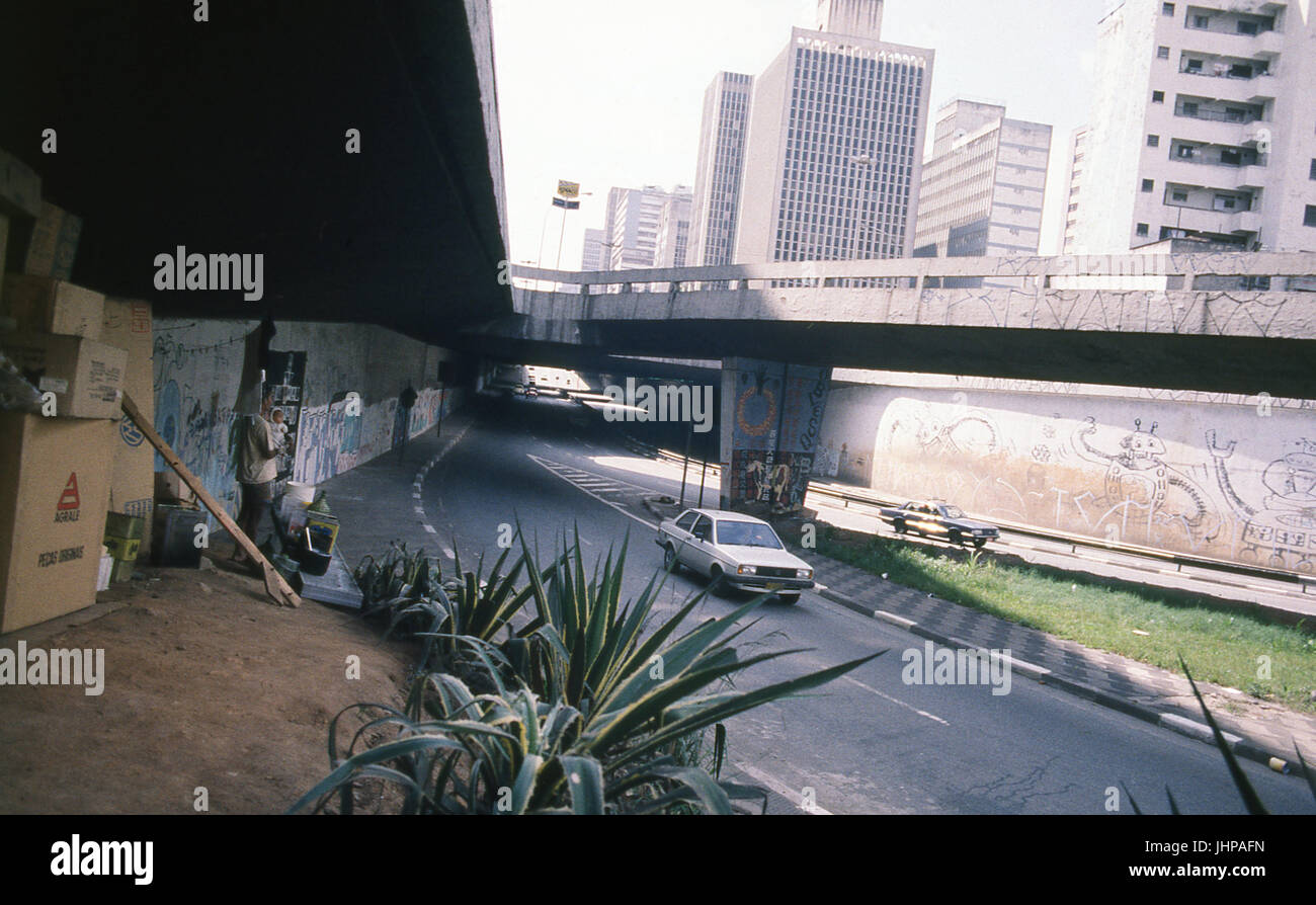 Homeless child brazil hi-res stock photography and images - Alamy