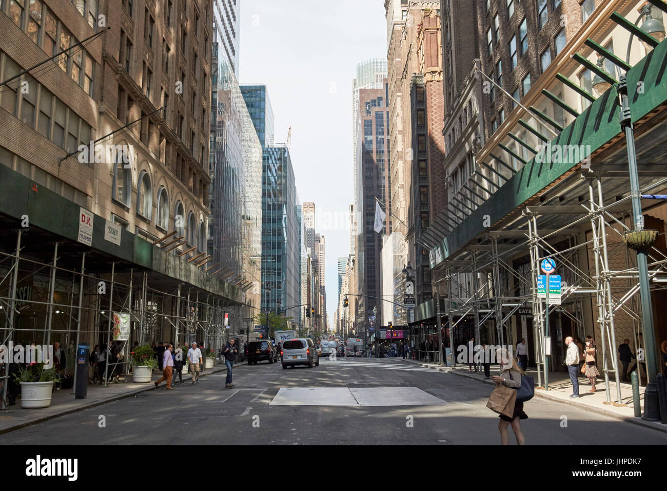 Madison ave new york city hi-res stock photography and images - Alamy