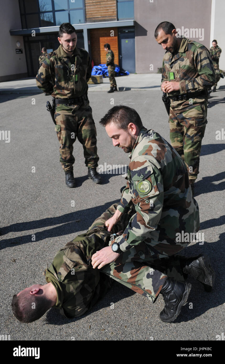 One week with the trainees of French National Gendarmerie Reserve, Lyon ...