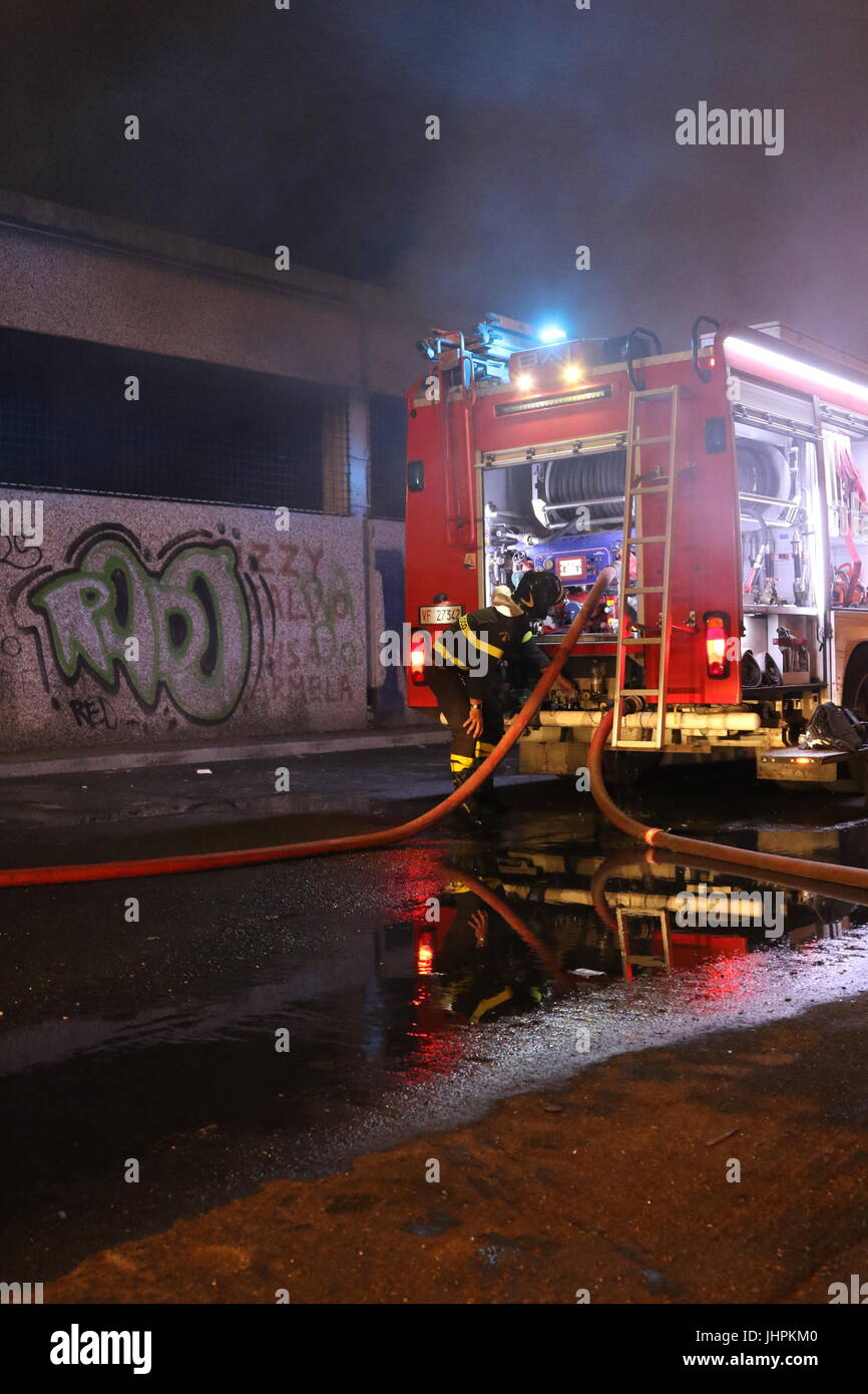 Napoli, Italy. 15th July, 2017. Firefighters during rescue operations ...