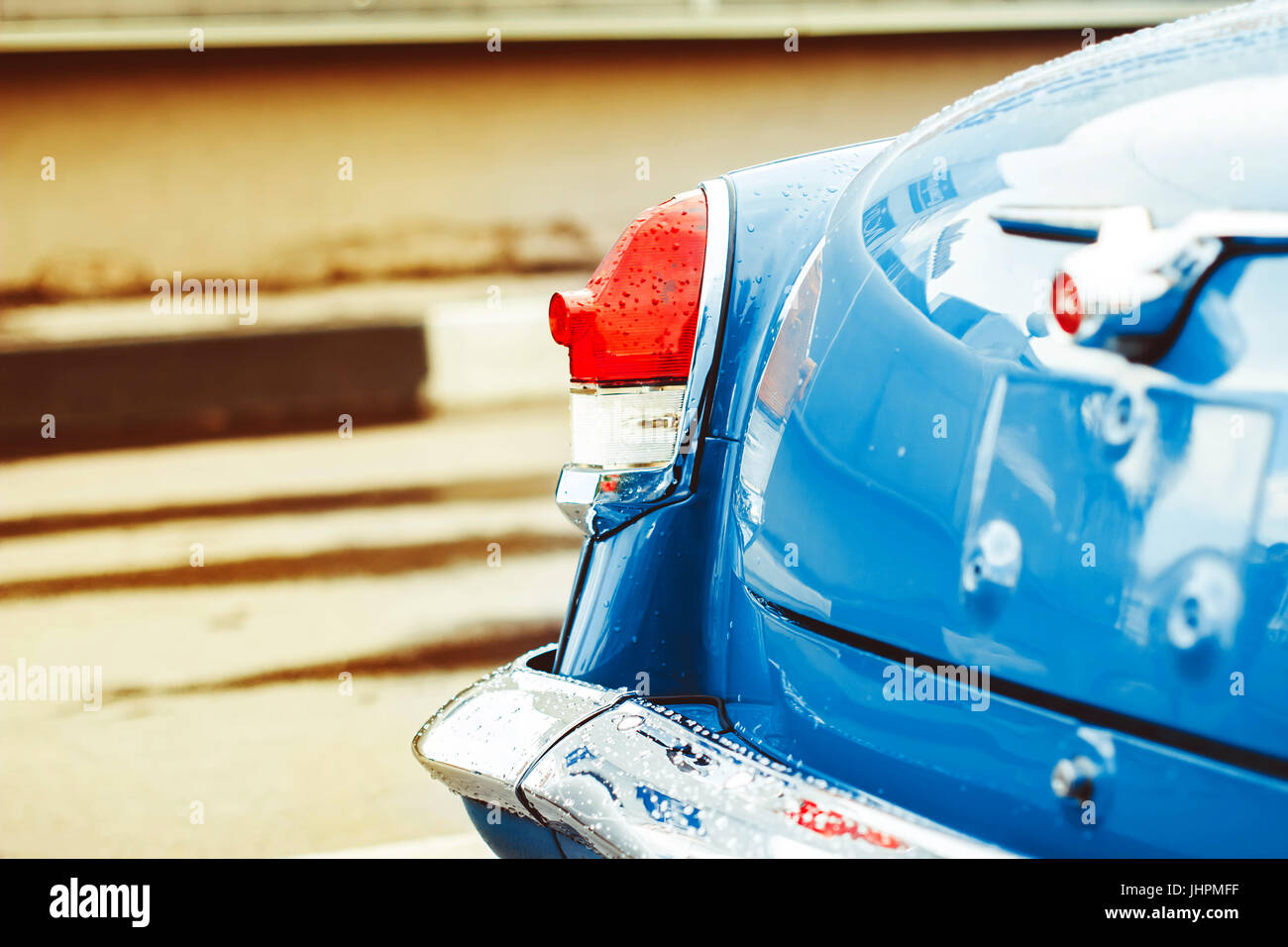 Wet street antique clean hi-res stock photography and images - Alamy