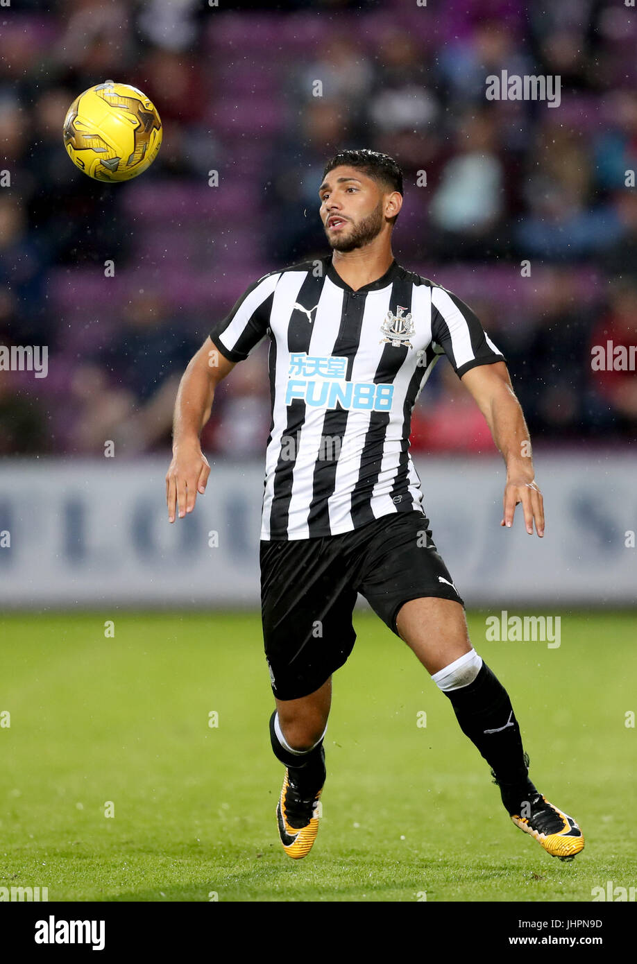 Heart midlothian v newcastle united hi-res stock photography and images ...