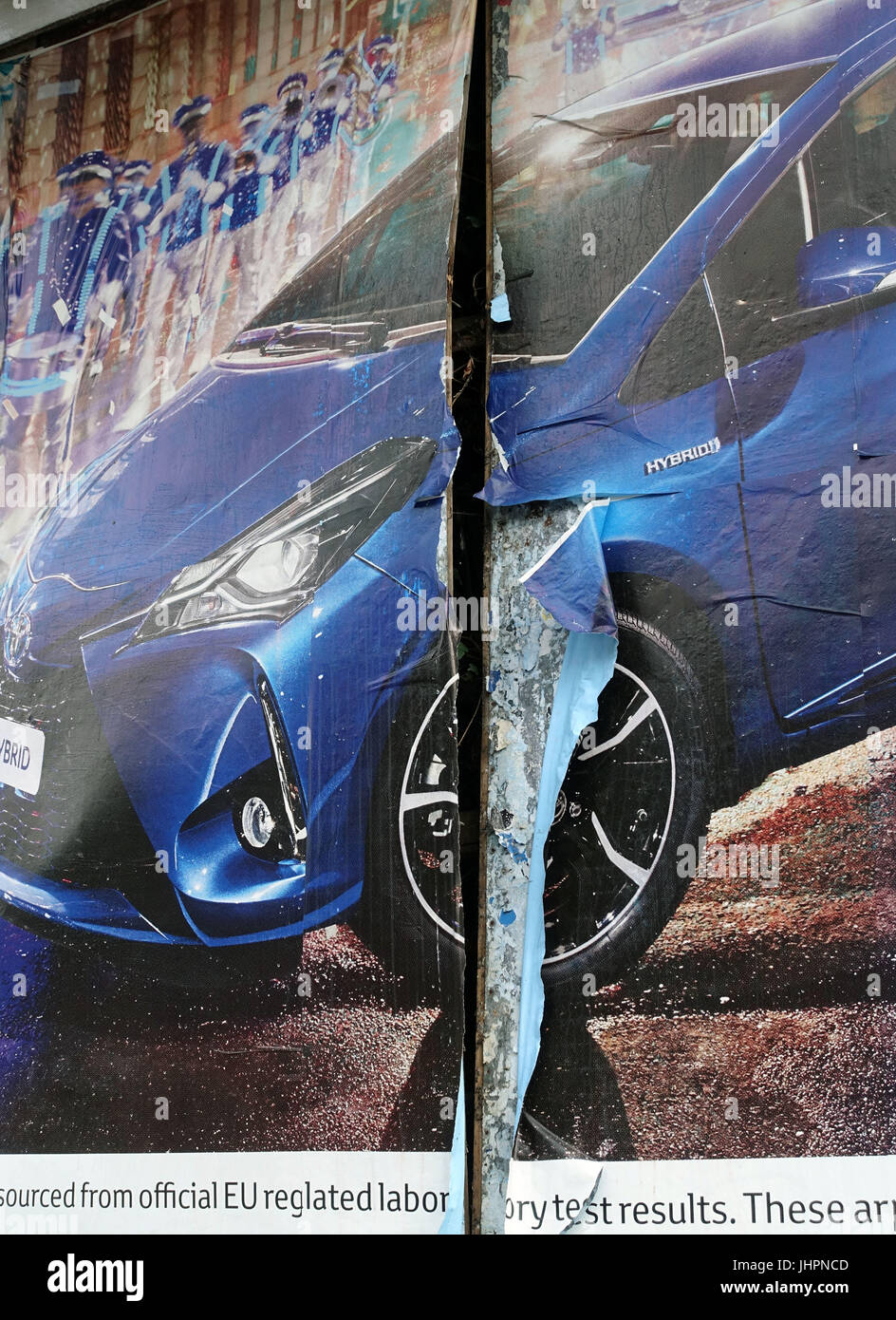 Car advertising billboard hi-res stock photography and images - Alamy