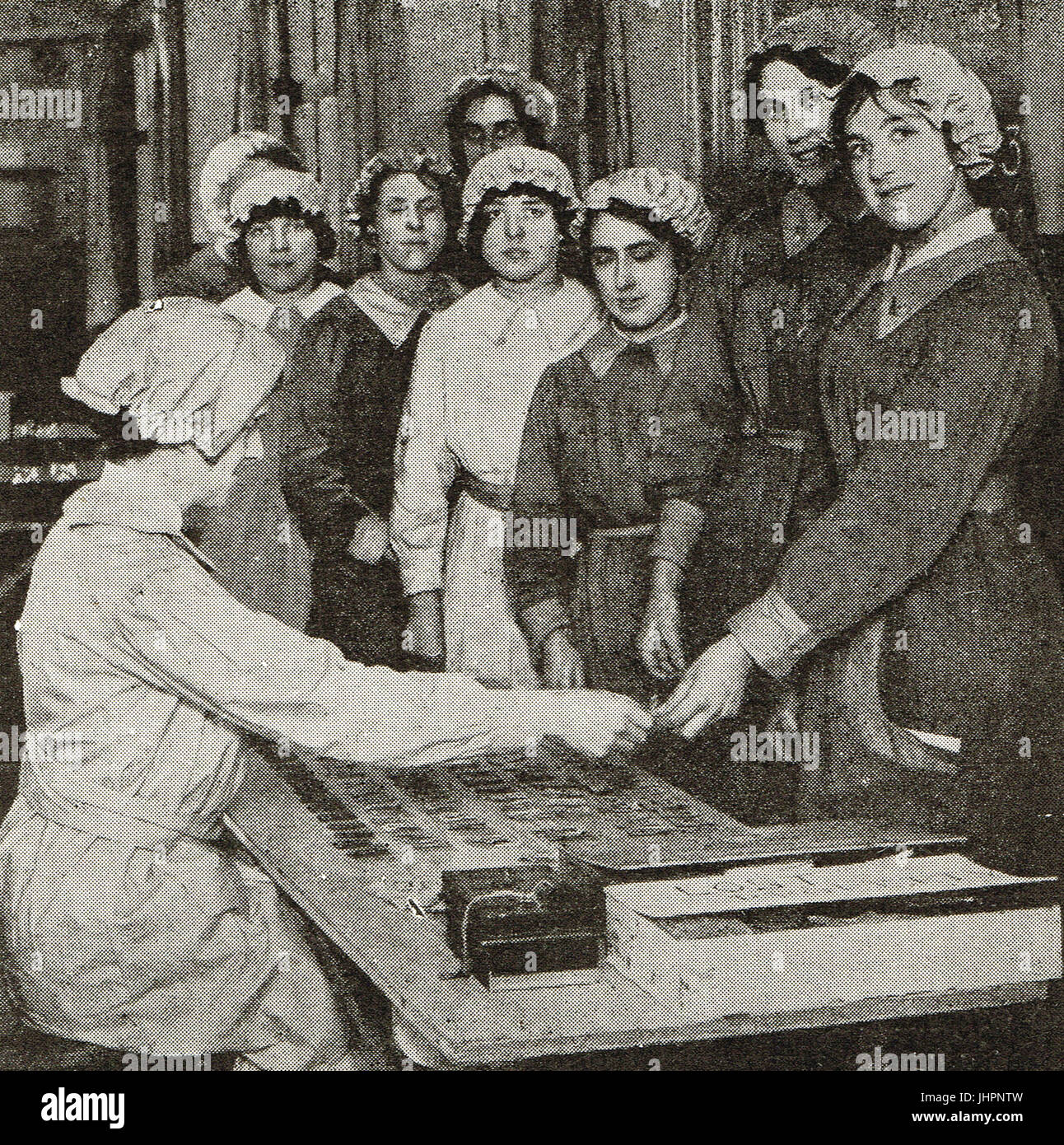 Munitions factory ww1 hi-res stock photography and images - Alamy